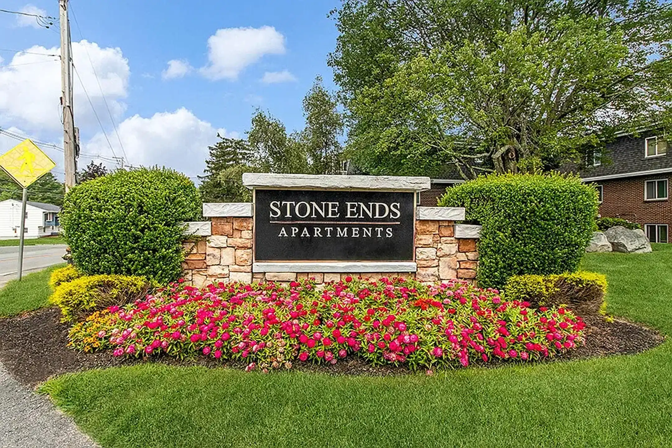 Stone Ends - Stoughton, MA 02072 | ApartmentGuide.com