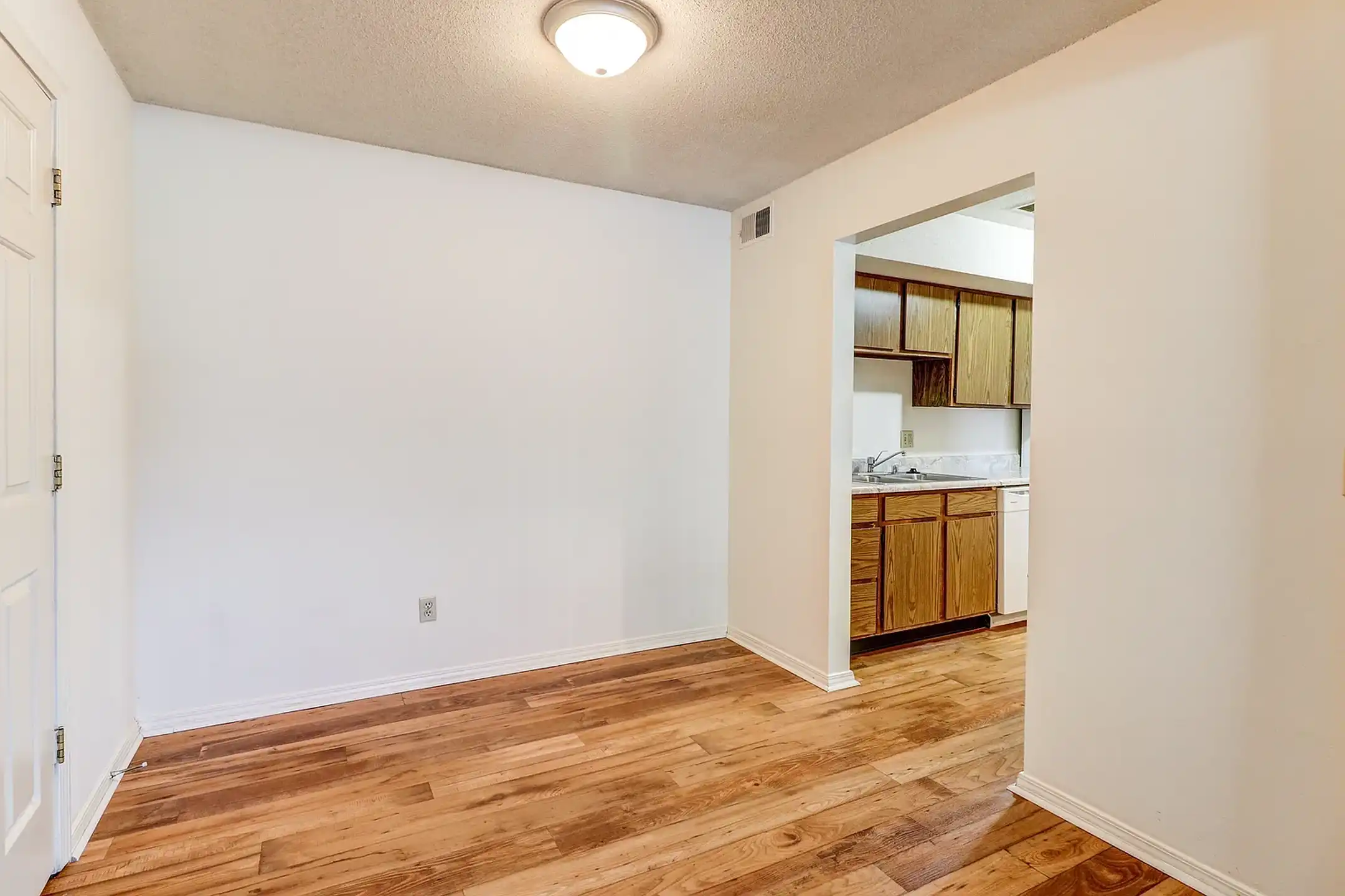 Pebble Creek - Henderson, KY 42420 | ApartmentGuide.com