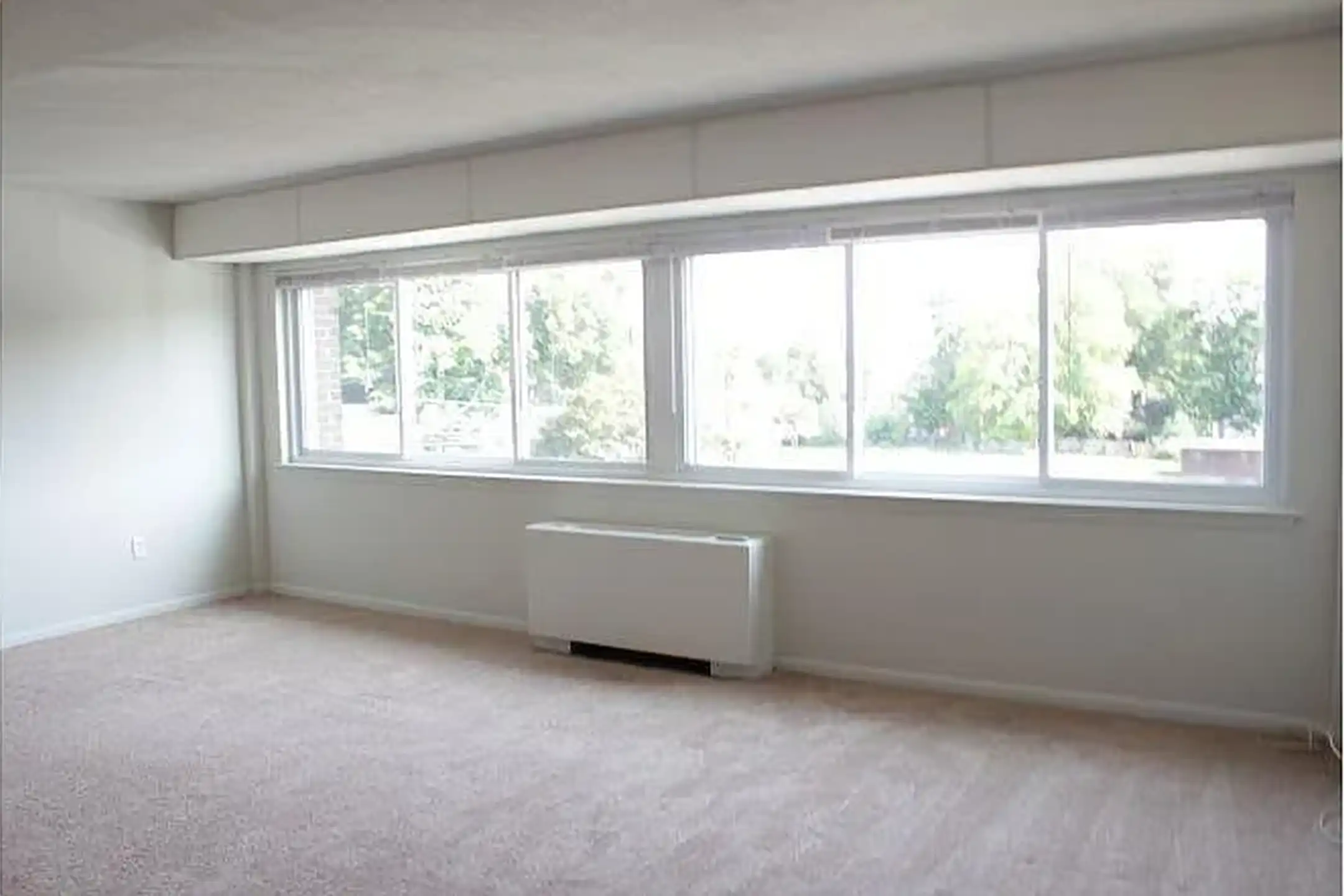 Victoria Towers - Meriden, CT 06450 | ApartmentGuide.com