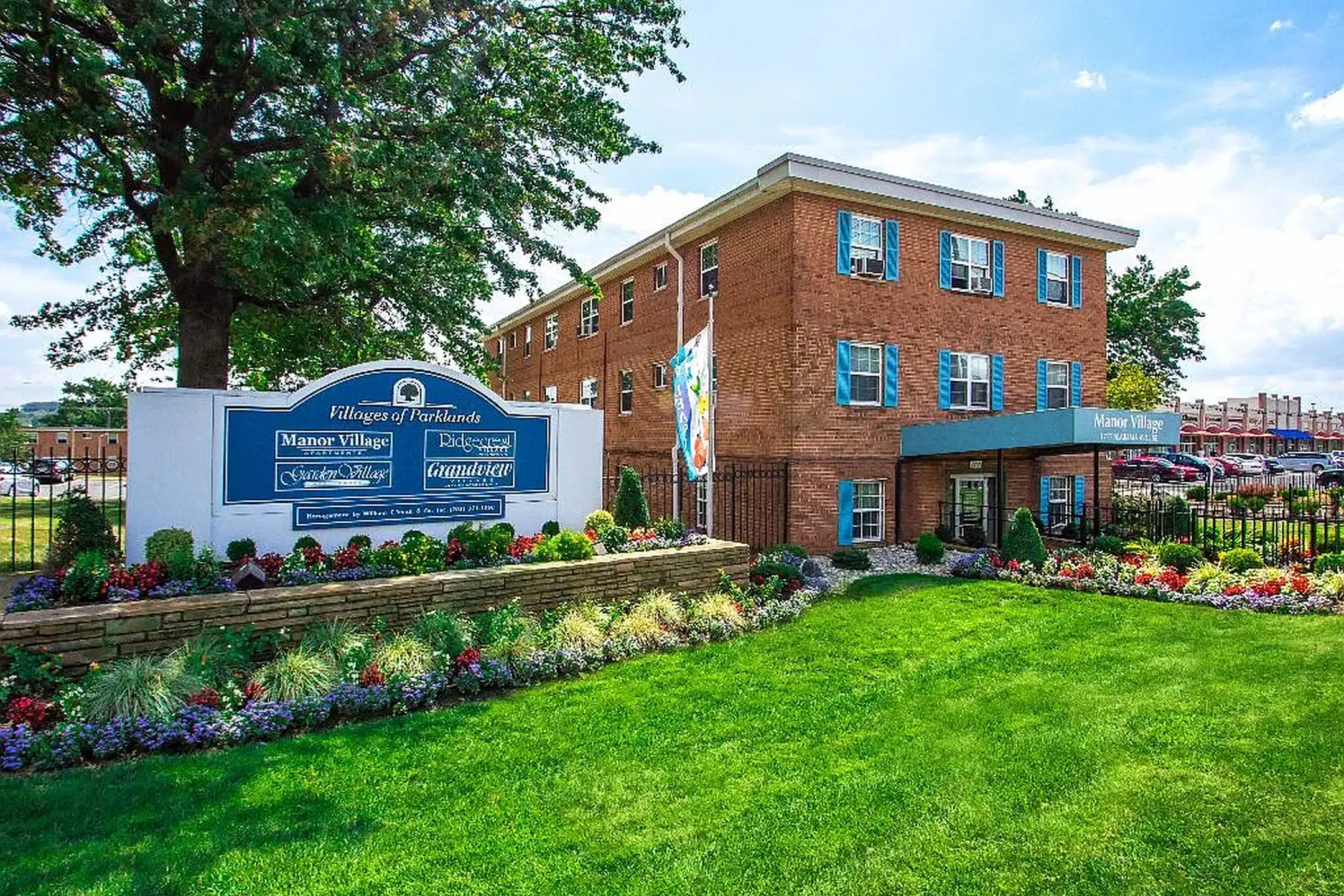 Manor Village - Washington, DC 20020 | ApartmentGuide.com