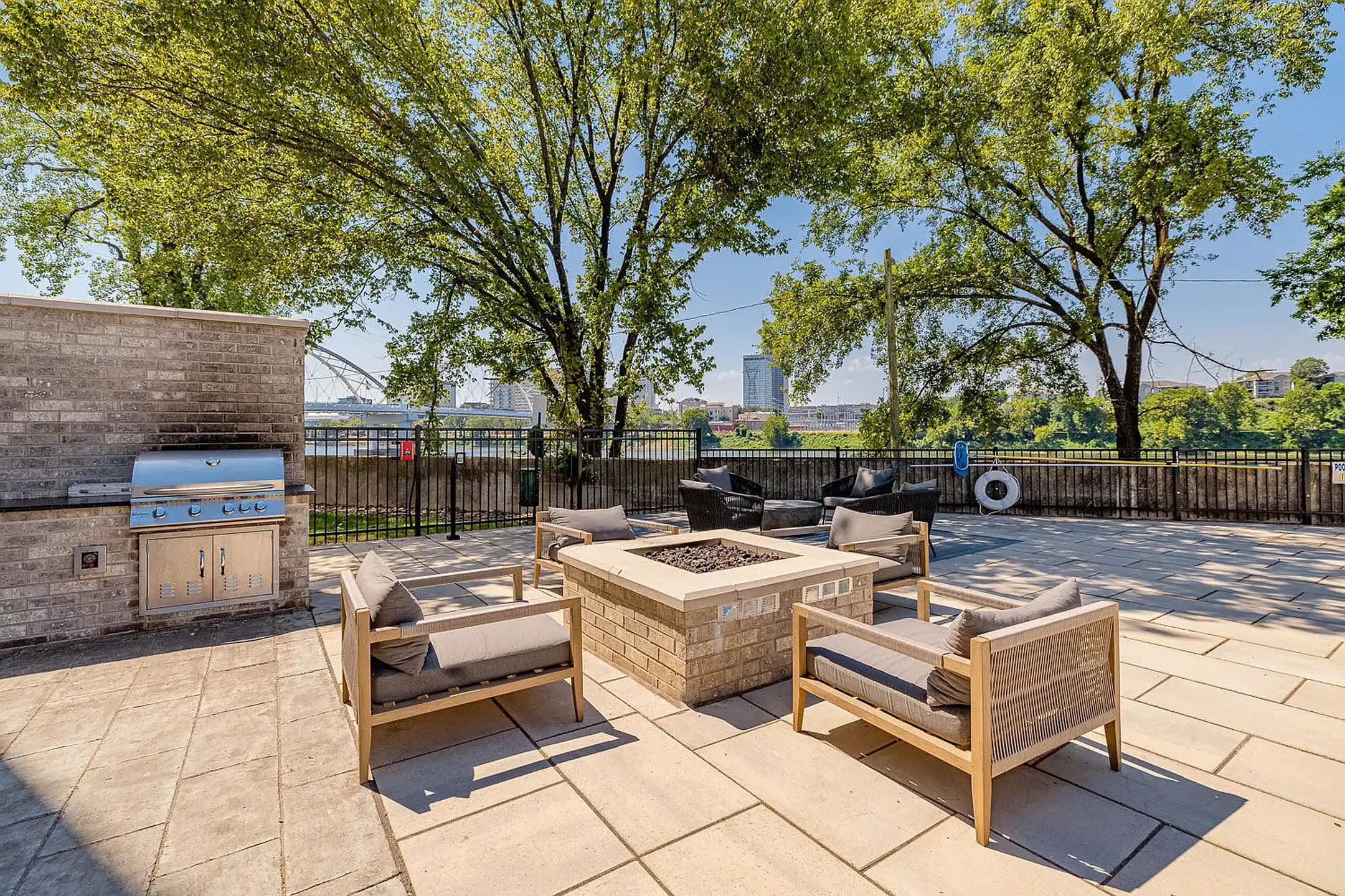 Vue on Riverfront - North Little Rock, AR 72114 | ApartmentGuide.com