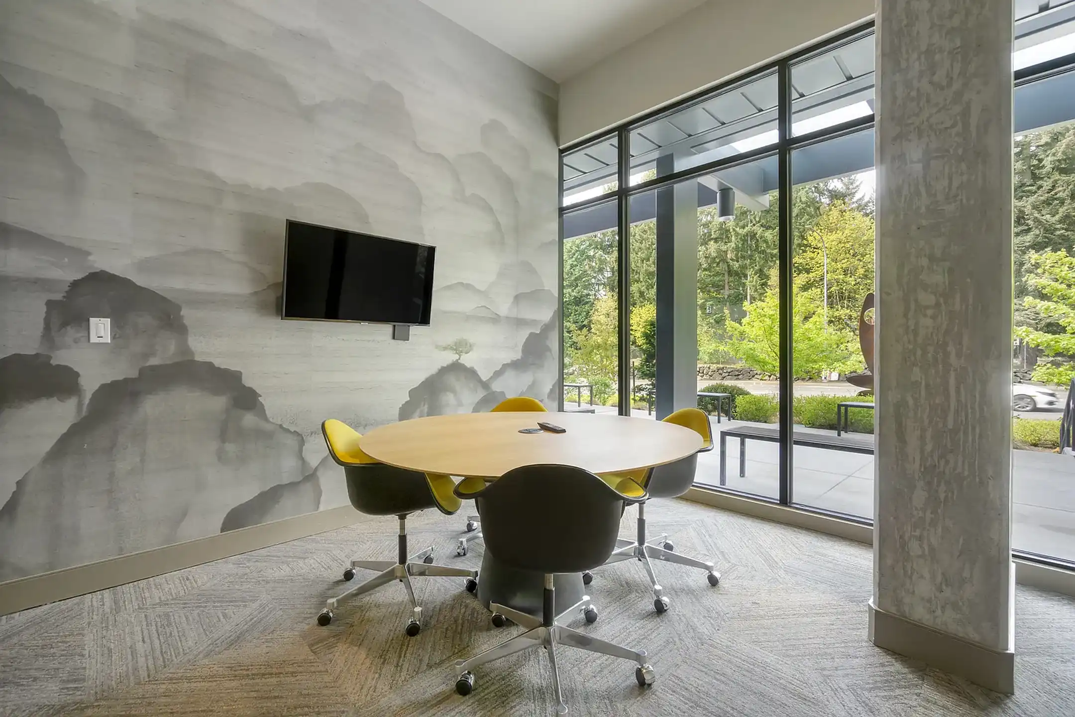 Bell Overlake - Redmond, WA 98052 | ApartmentGuide.com