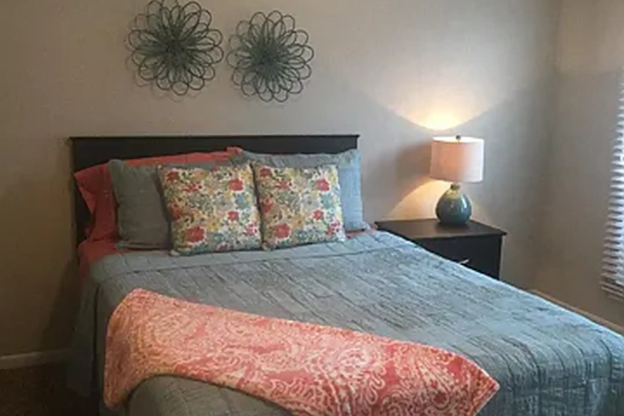 Midtown 250 - Mobile, AL 36606 | ApartmentGuide.com