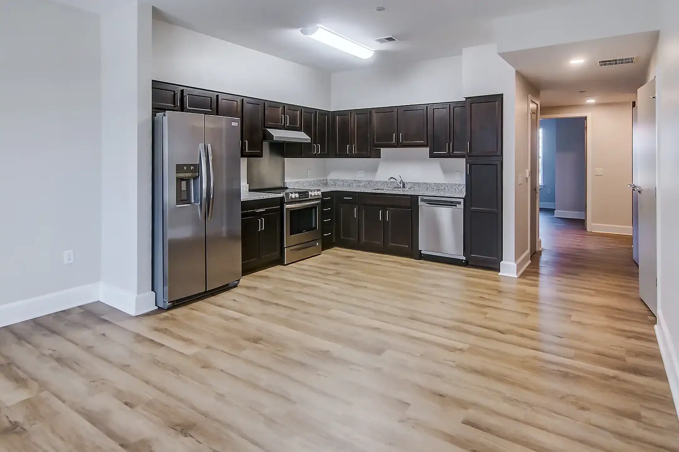 Legacy Landing - Newport News, VA 23607 | ApartmentGuide.com