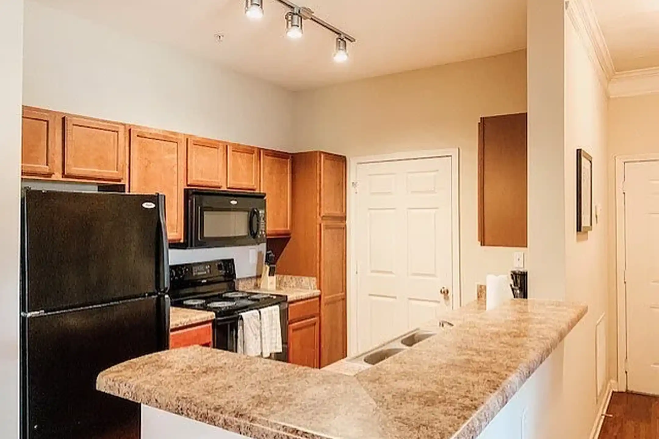 River Run Apartment Homes - Spartanburg, SC 29301 | ApartmentGuide.com