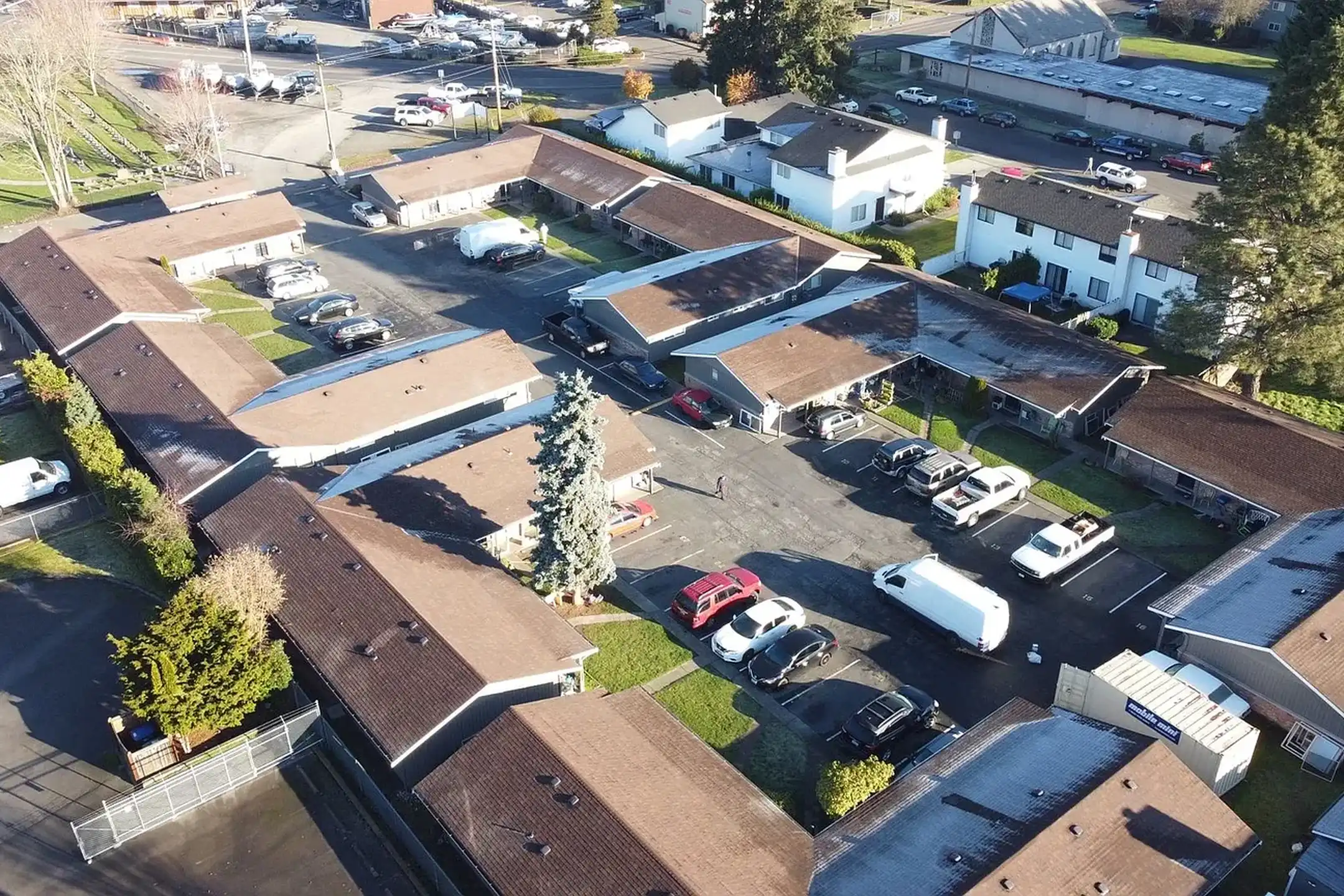 Parkview Apartments - Auburn, WA 98002 | ApartmentGuide.com