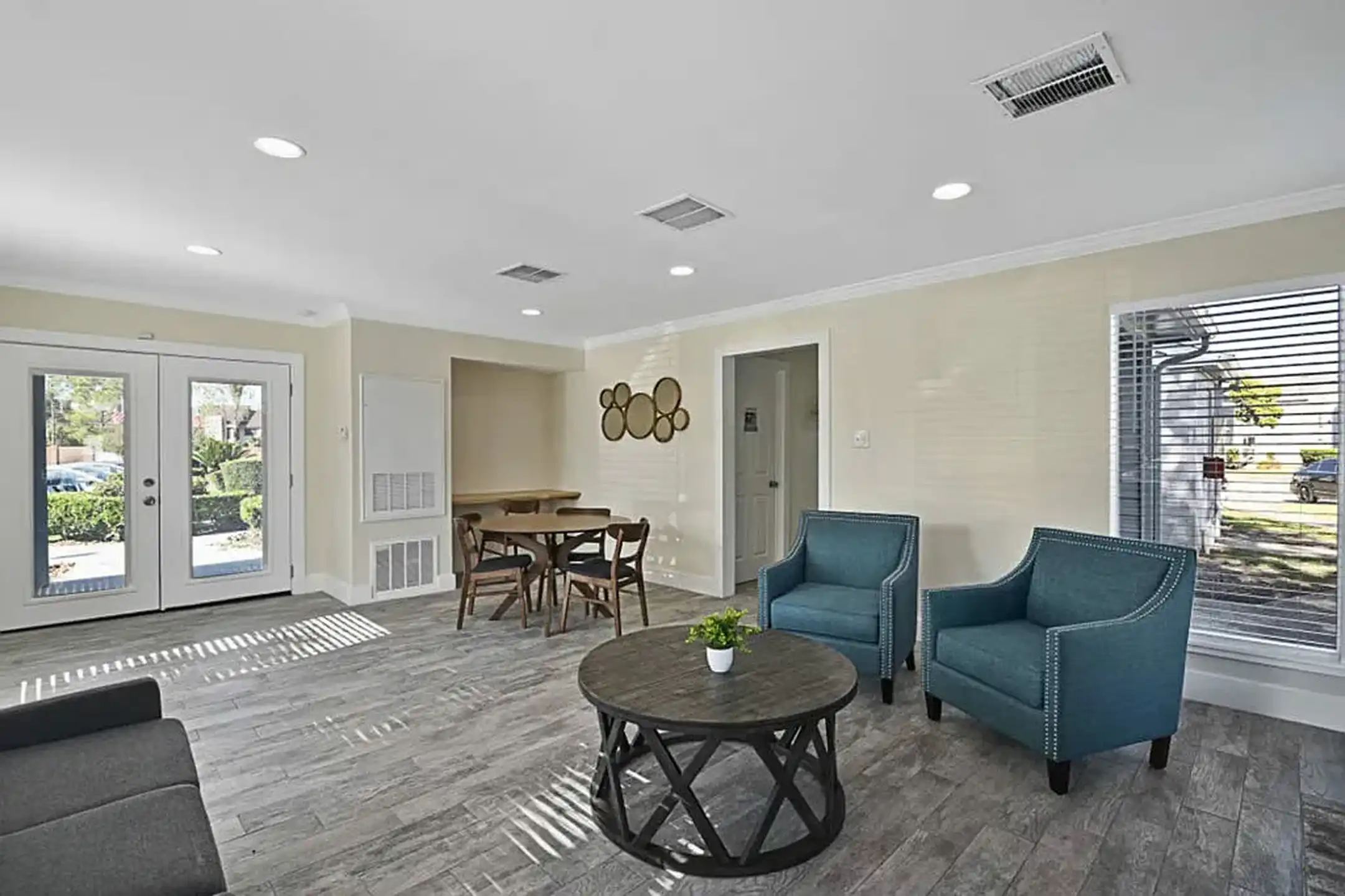 Toro Place - Houston, TX 77035 | ApartmentGuide.com