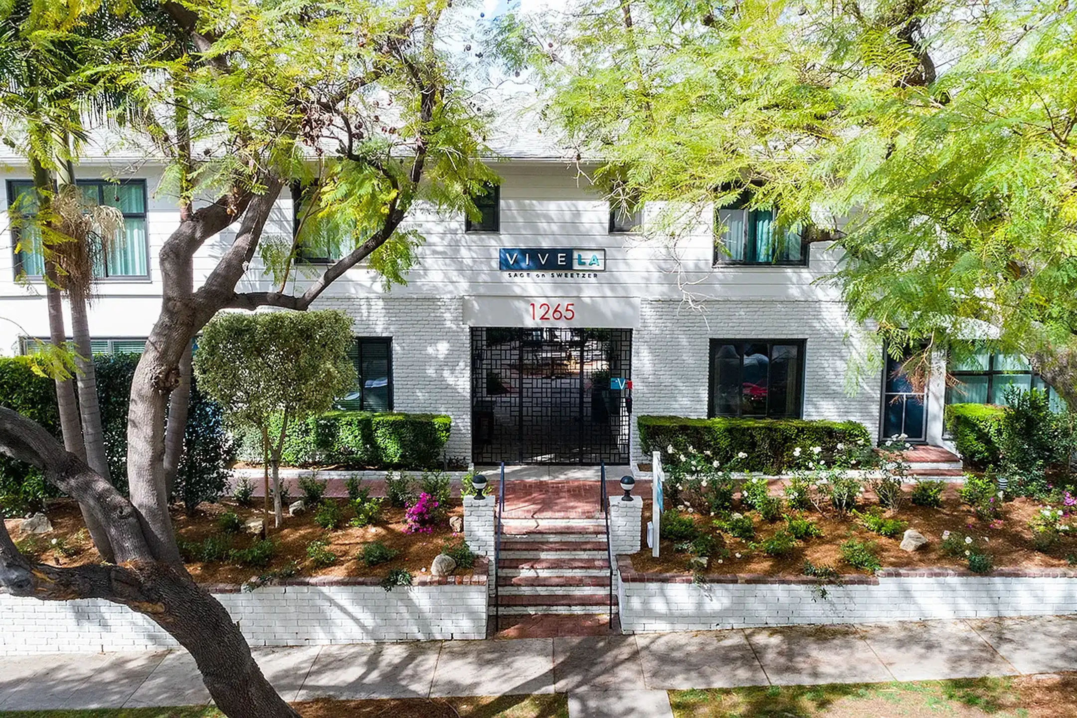Sage on Sweetzer - Los Angeles, CA 90069 | ApartmentGuide.com