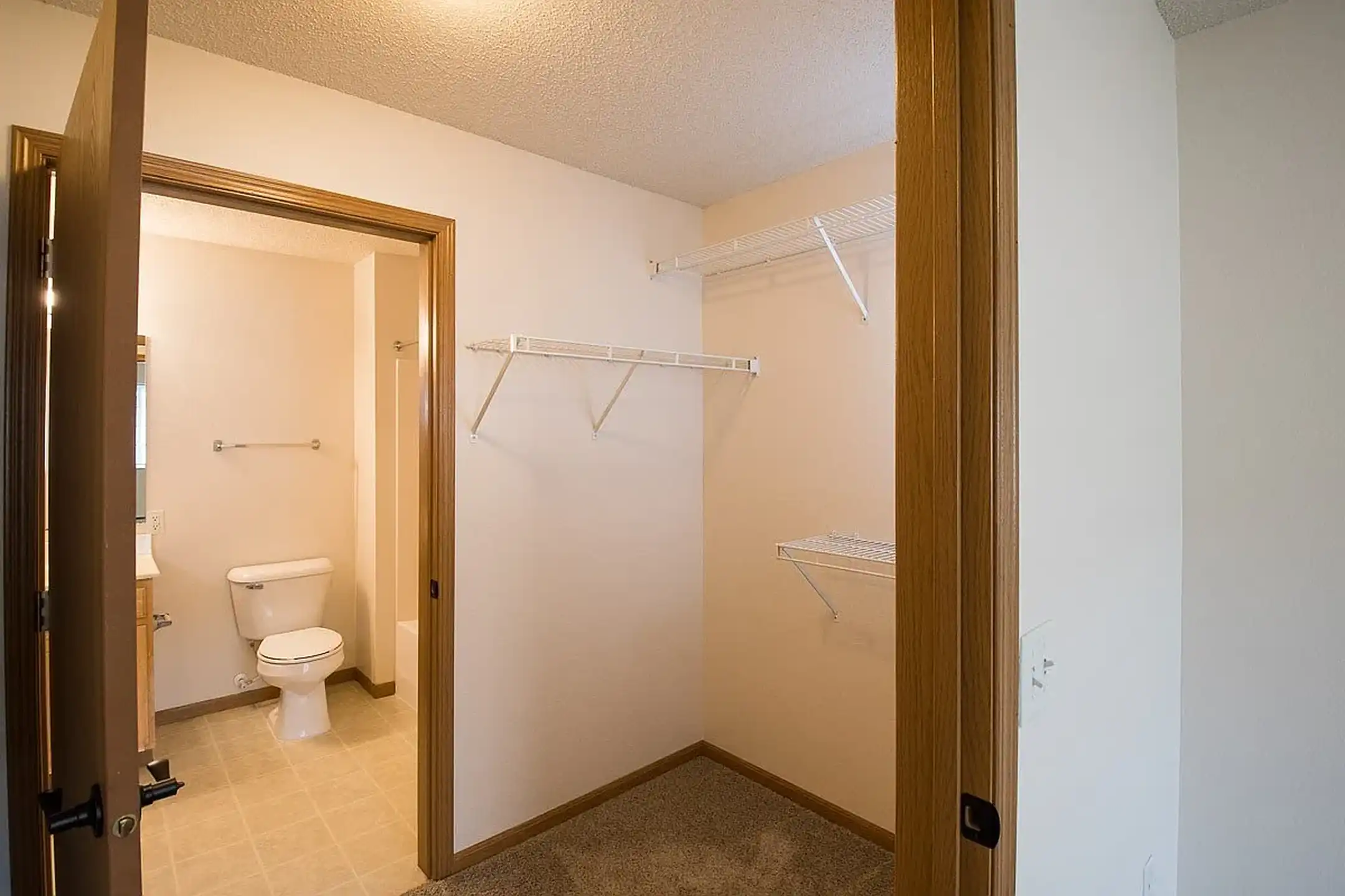 Pheasant Run Apartments - Alexandria, MN 56308 | ApartmentGuide.com