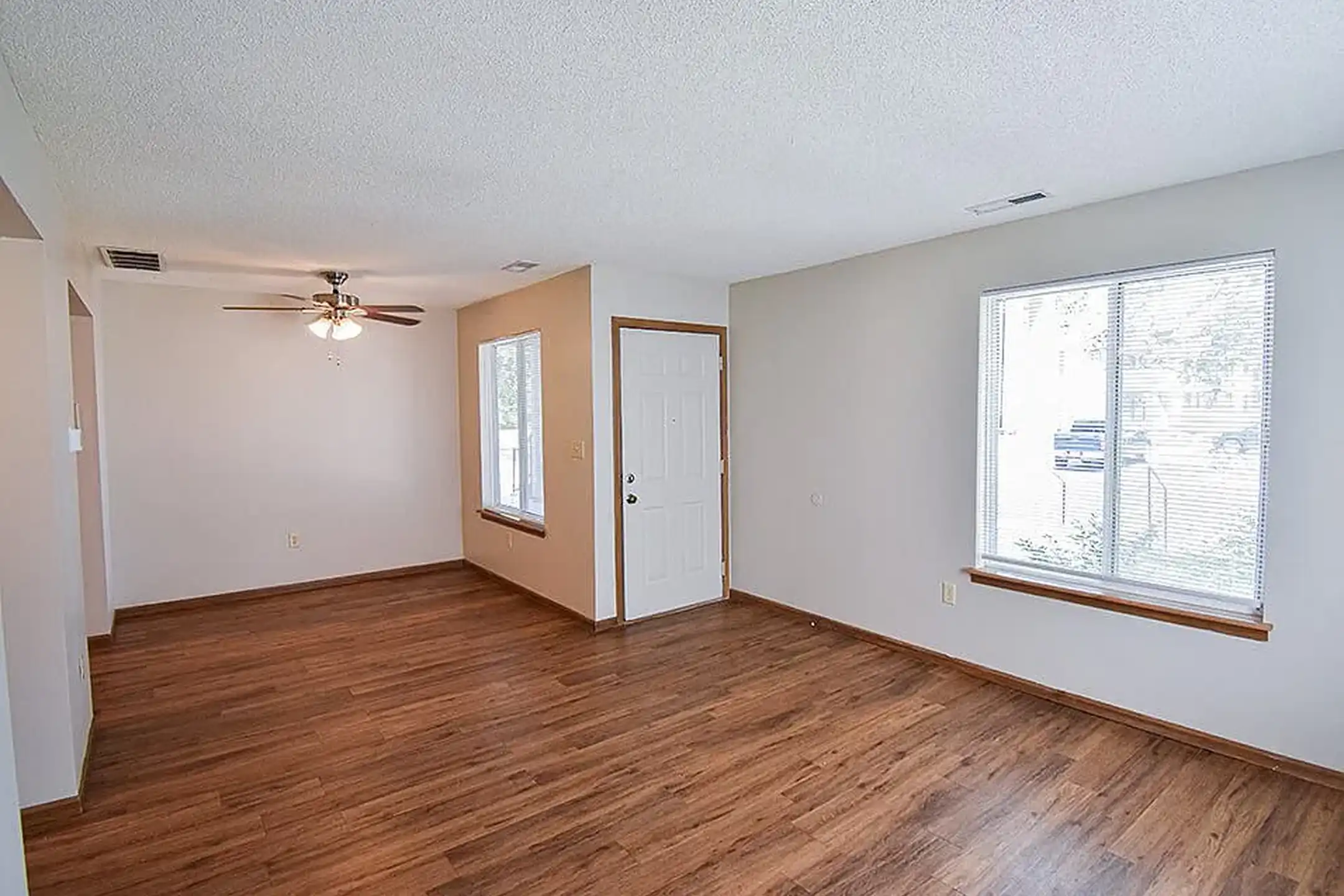 Northridge Crossing Apartments and Townhomes - McPherson, KS 67460 ...