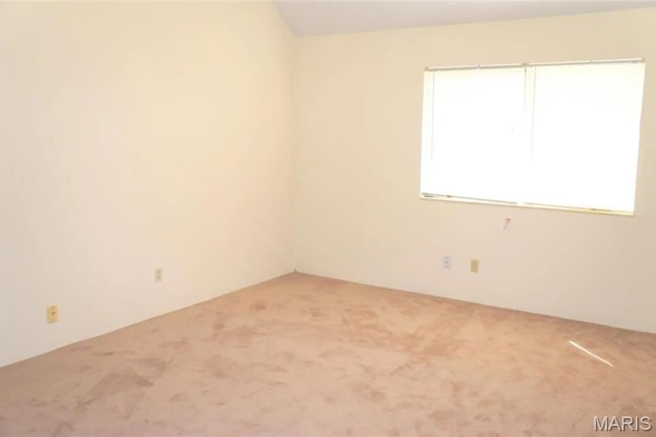 818 White Oak Dr #4 - O'Fallon, IL 62269 | ApartmentGuide.com