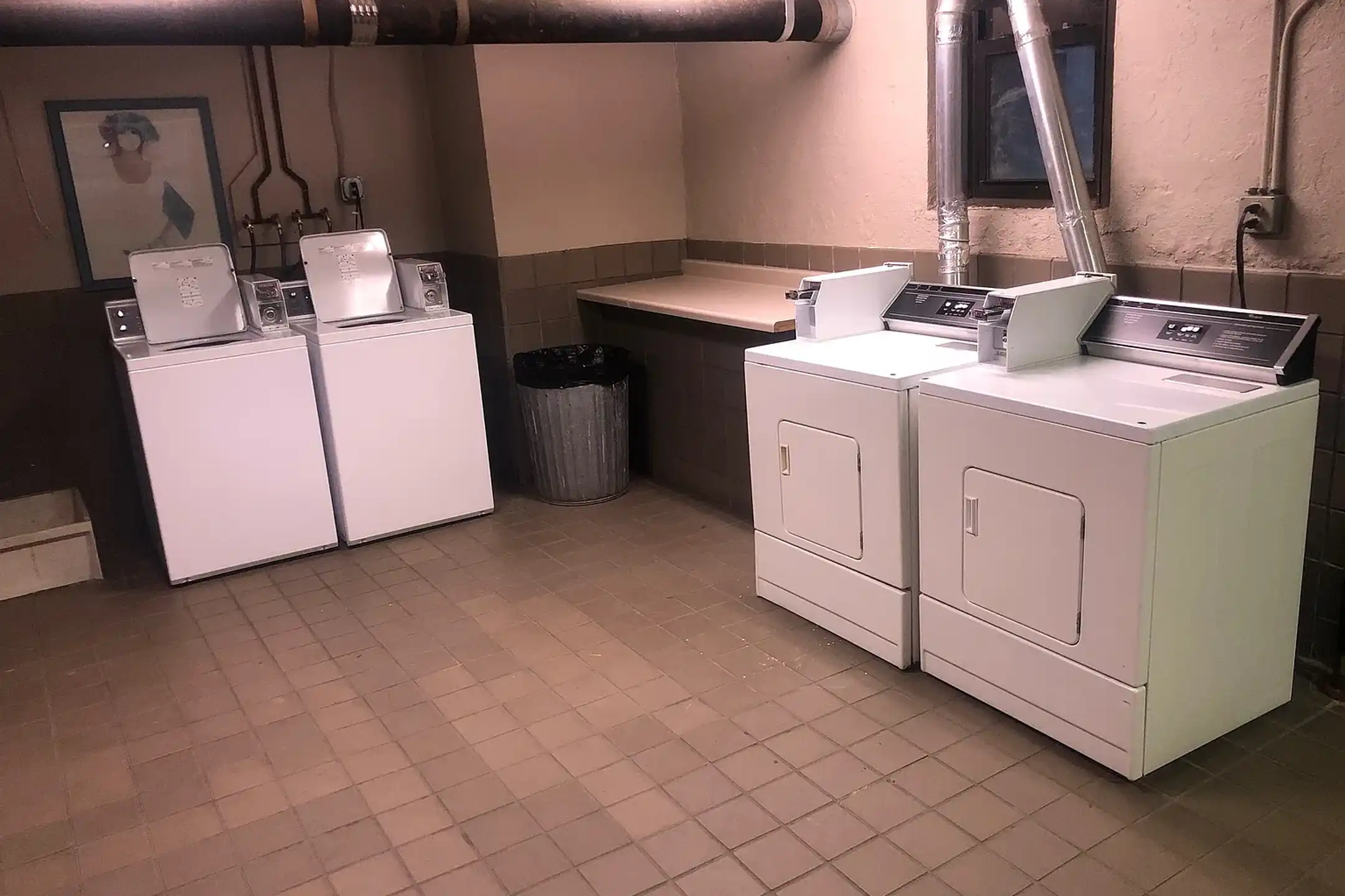 Stevens Square Apartments - Minneapolis, MN 55403 | ApartmentGuide.com