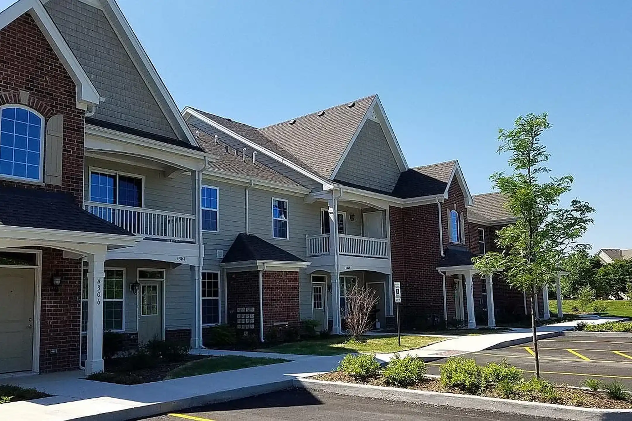 Timber Pointe Apartments - Joliet, IL 60431 | ApartmentGuide.com
