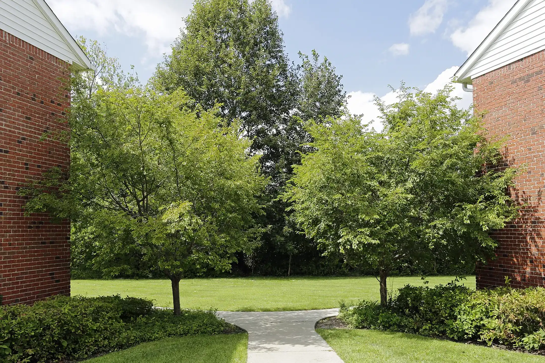 Nottingham Manor - Montvale, NJ 07645 | ApartmentGuide.com