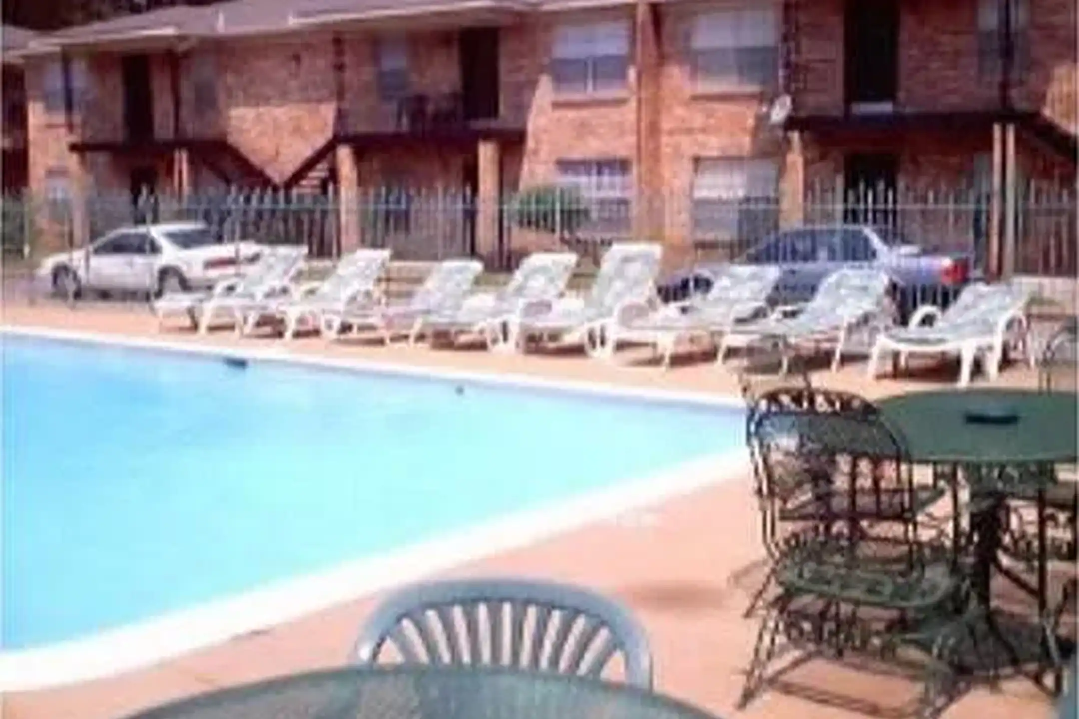 Rondo Apartments - Mobile, AL 36609 | ApartmentGuide.com