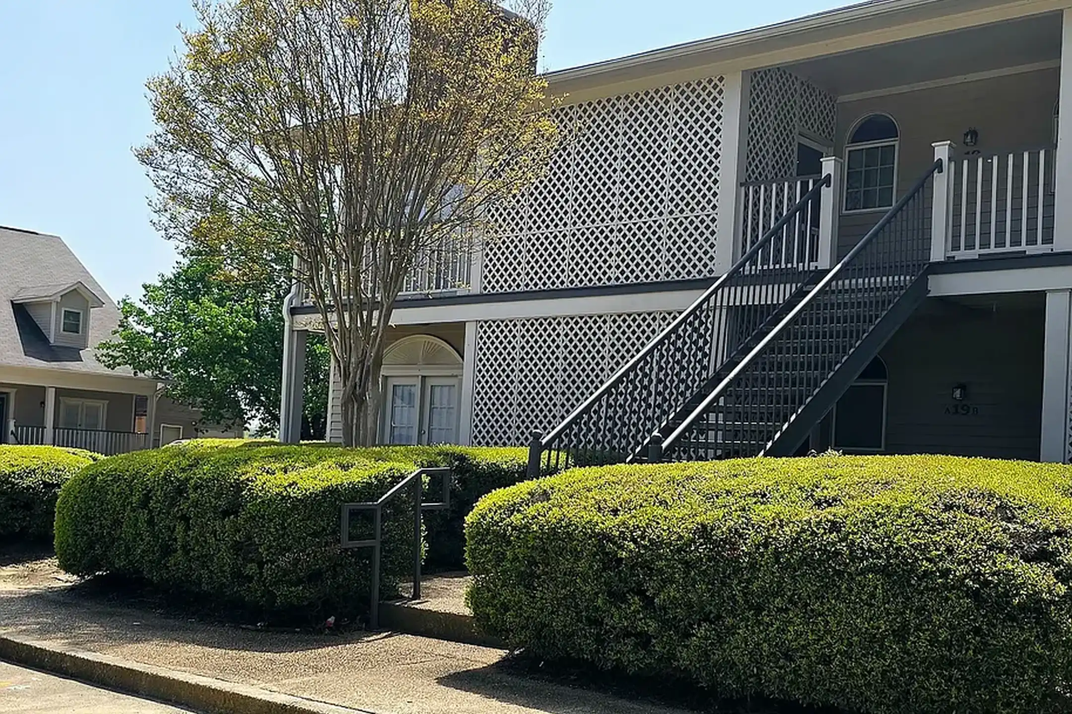 Northpointe Village - Jackson, MS 39211 | ApartmentGuide.com