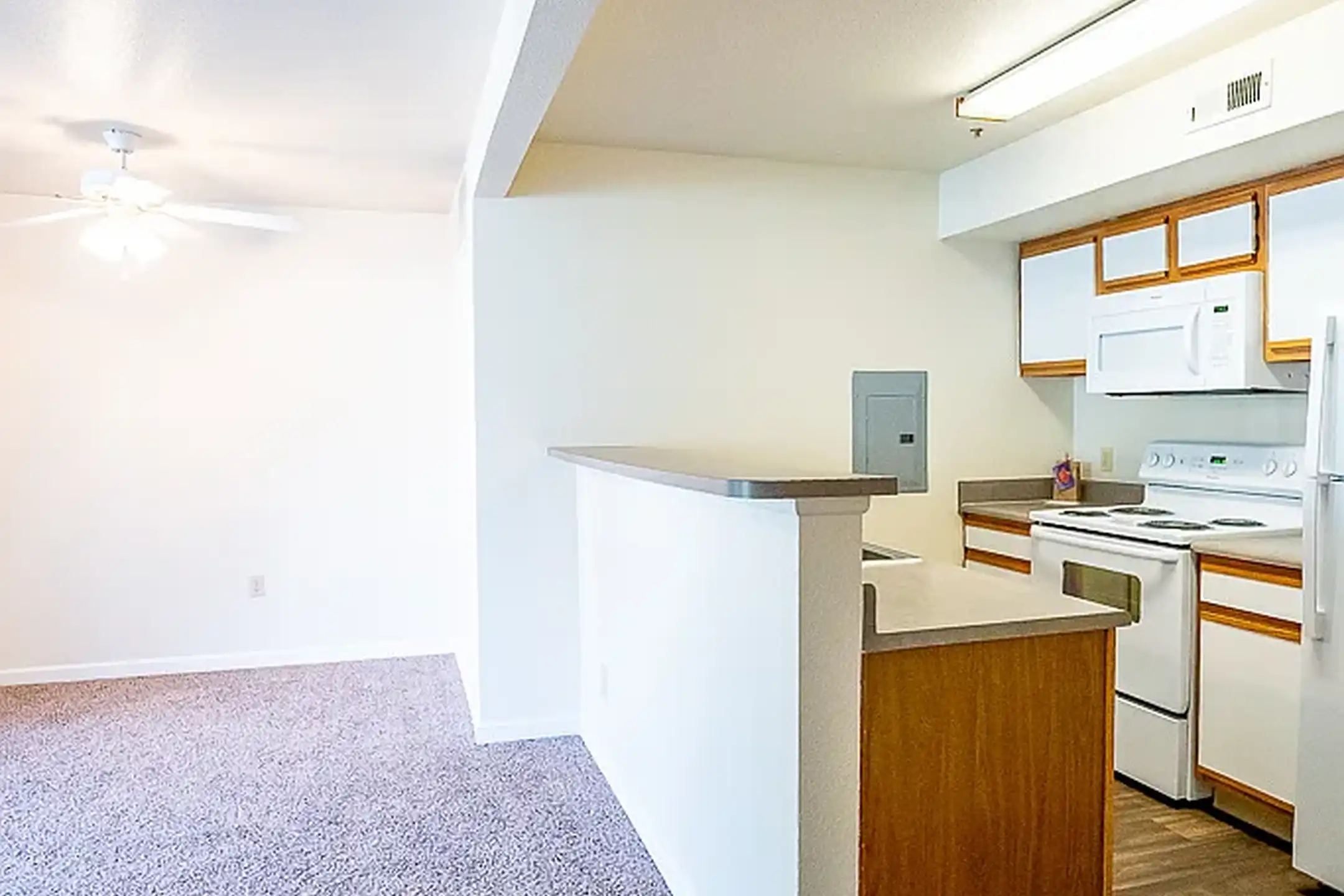 The Heights by Marston Lake - Lakewood, CO 80235 | ApartmentGuide.com