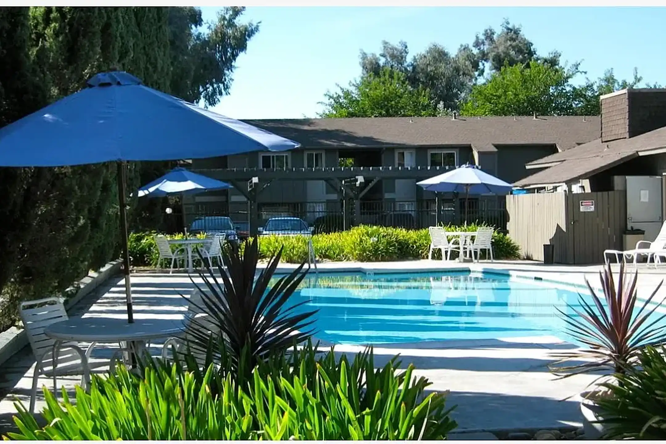 Oakwood Village Apartments - Antioch, CA 94509 | ApartmentGuide.com