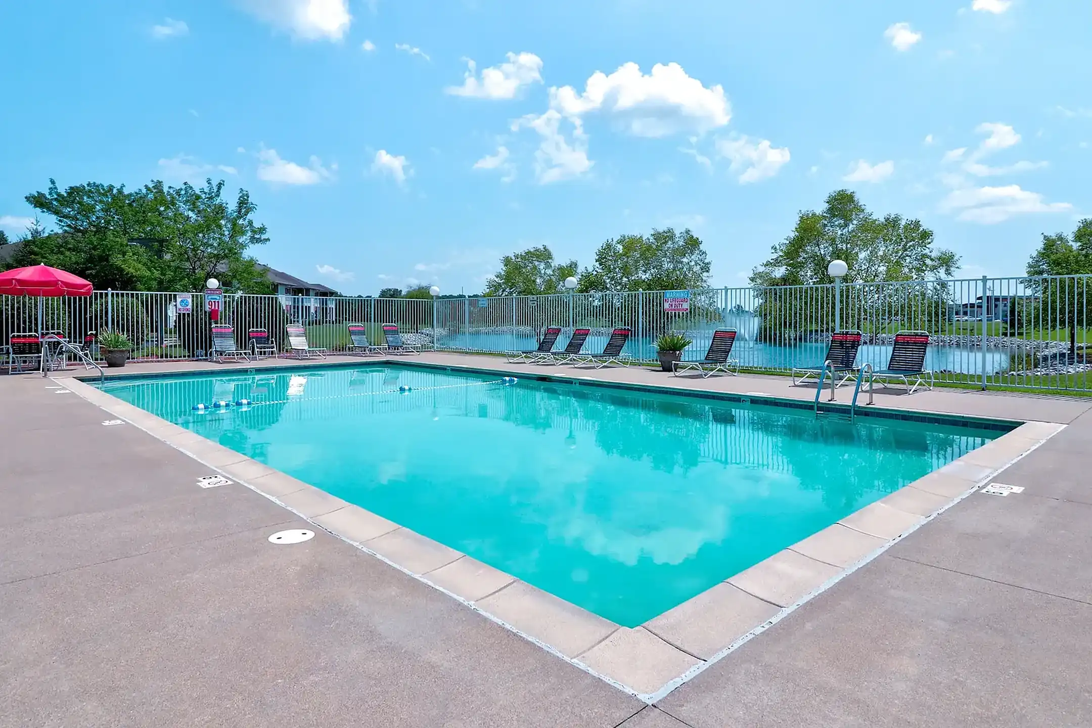 Delaware Trace Apartment Homes - Evansville, IN 47715 | ApartmentGuide.com