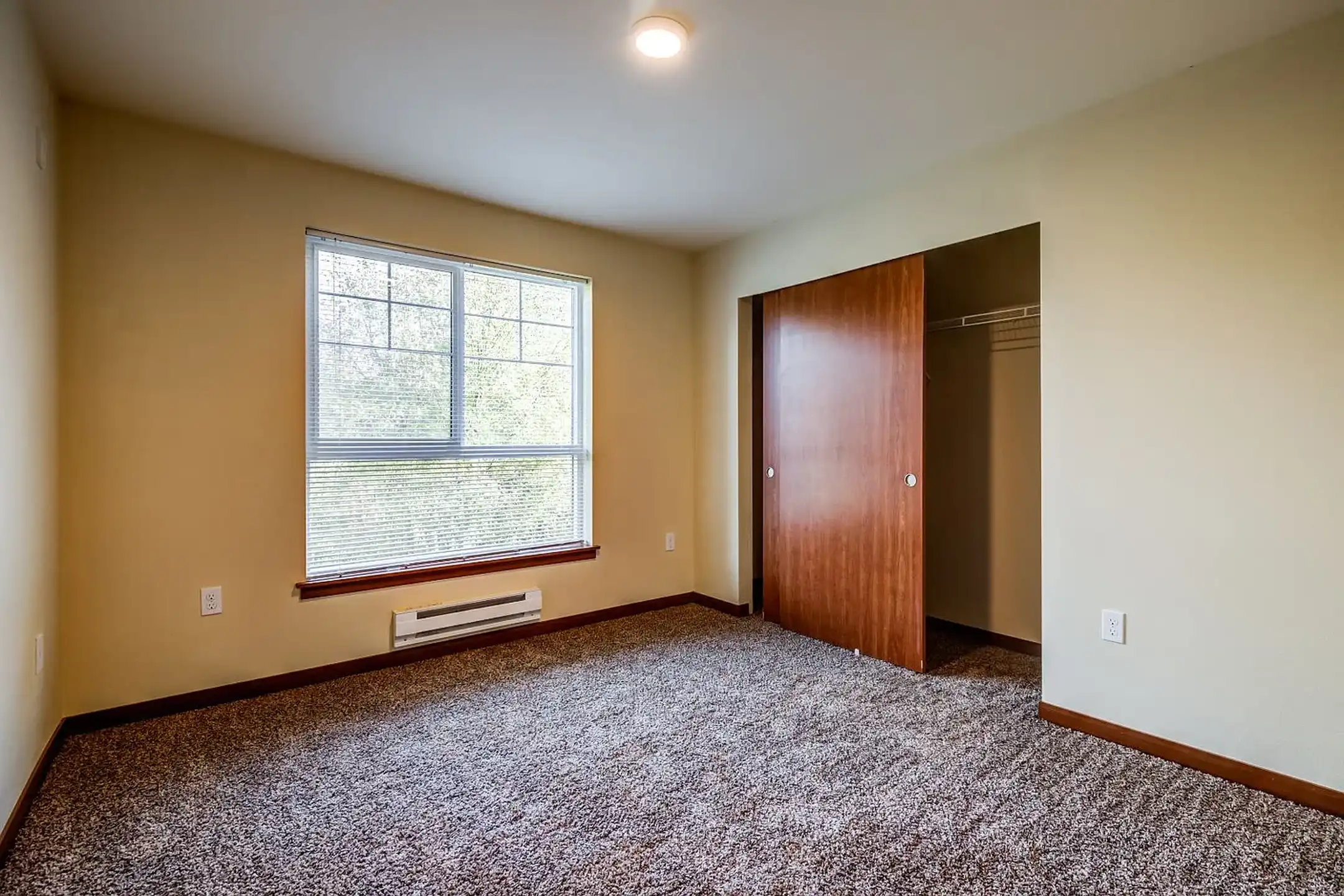 Willow Tree Grove - Bothell, WA 98021 | ApartmentGuide.com