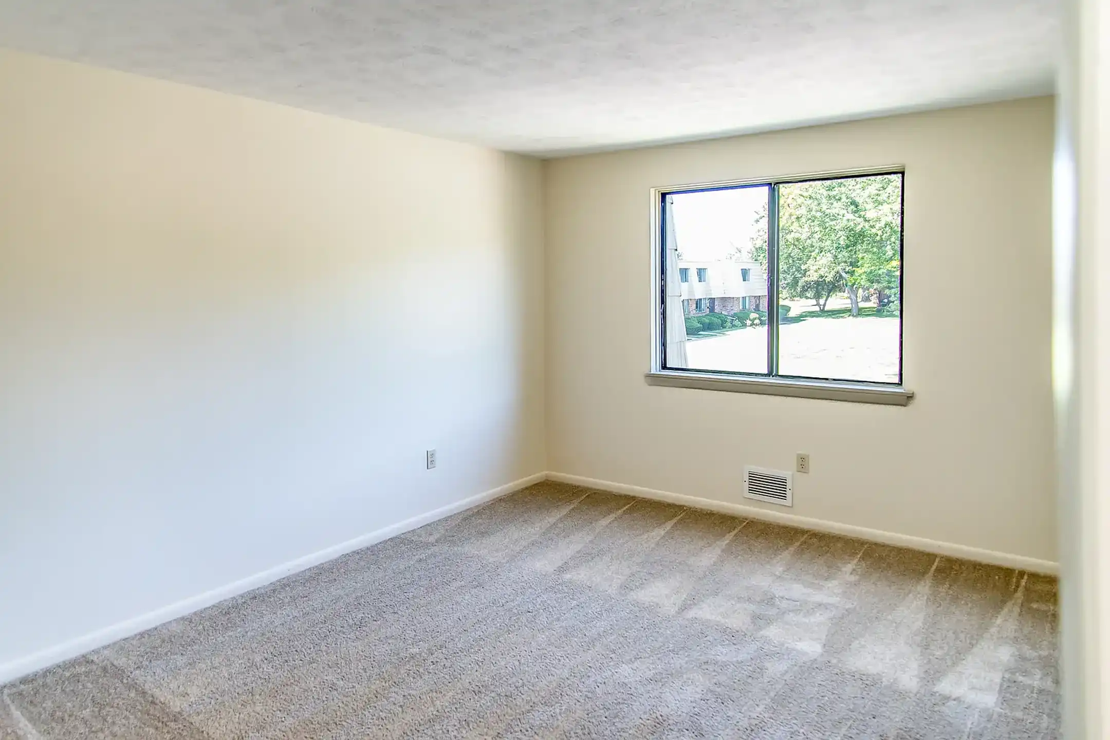 Chili Commons - North Chili, NY 14514 | ApartmentGuide.com