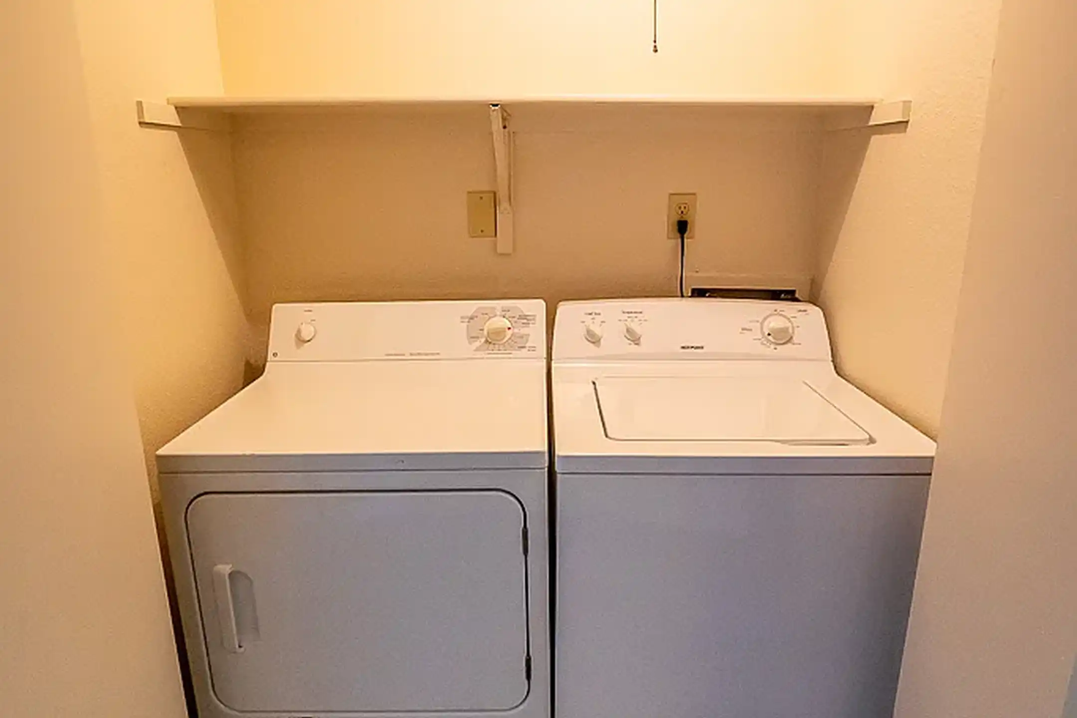 The Heights by Marston Lake - Lakewood, CO 80235 | ApartmentGuide.com