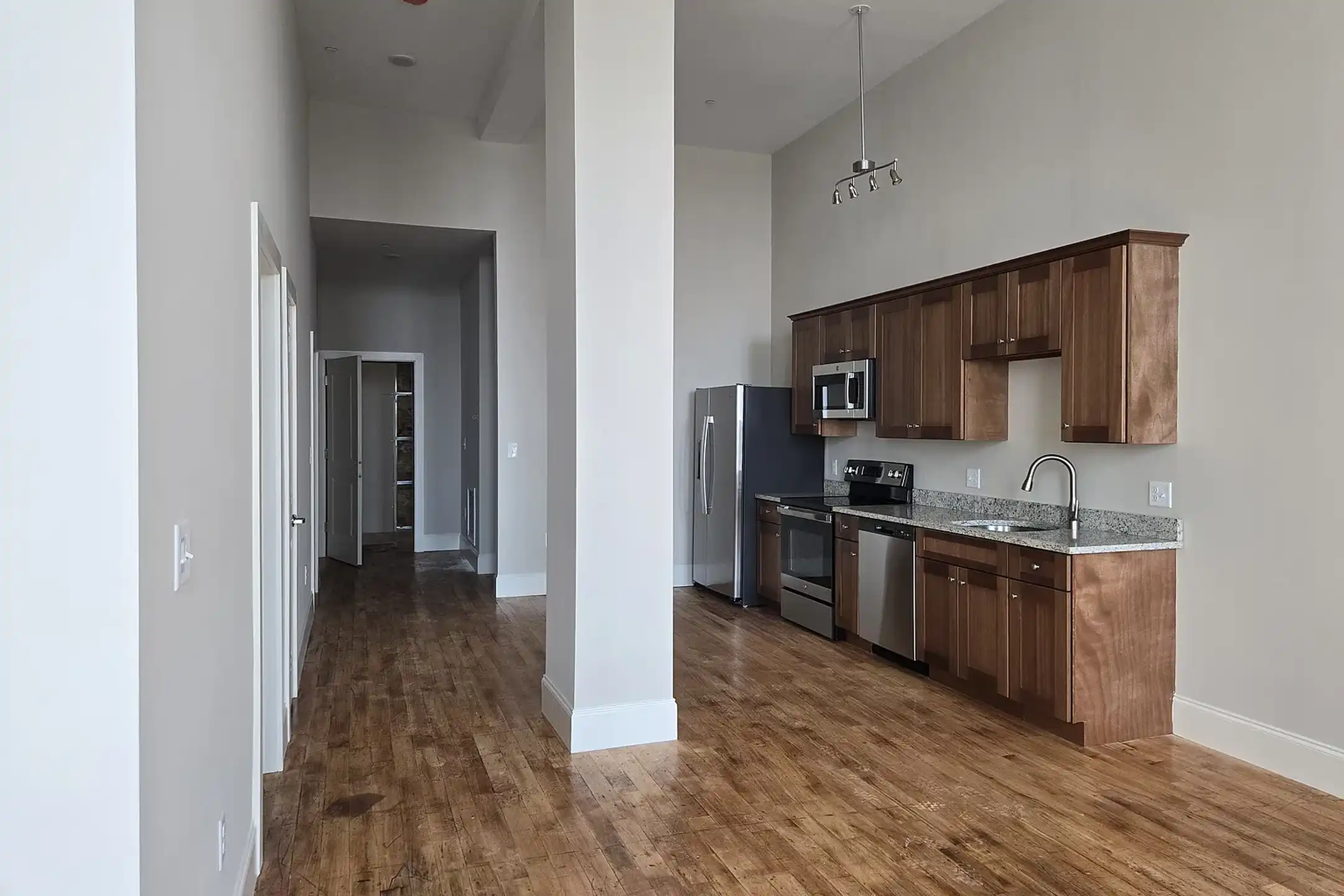 King Philip Lofts - Fall River, MA 02724 | ApartmentGuide.com