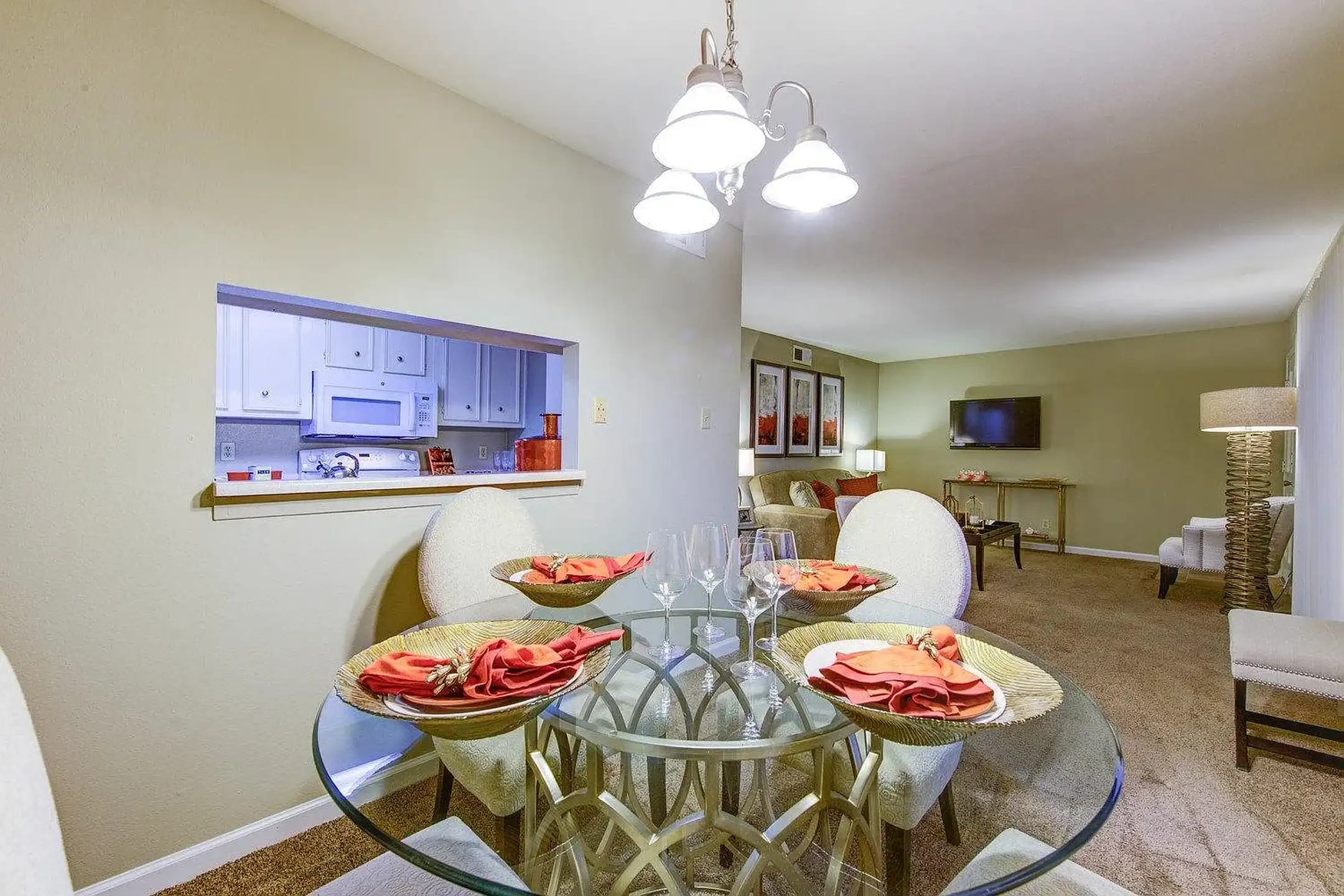 9900 Memorial - Houston, TX 77024 | ApartmentGuide.com