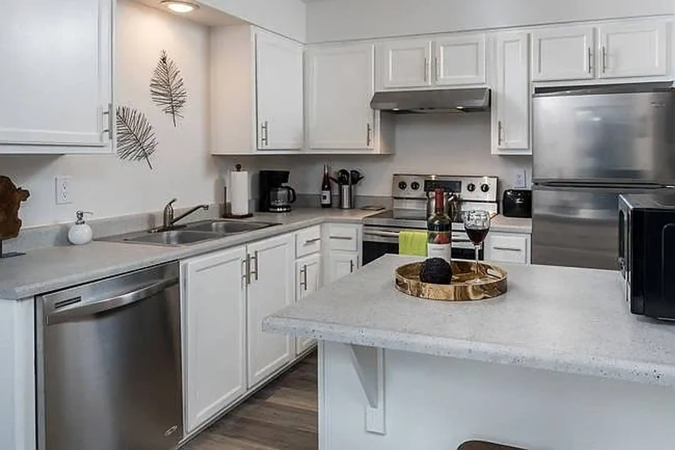 Sienna Pointe Apartments - Bend, OR 97701 | ApartmentGuide.com