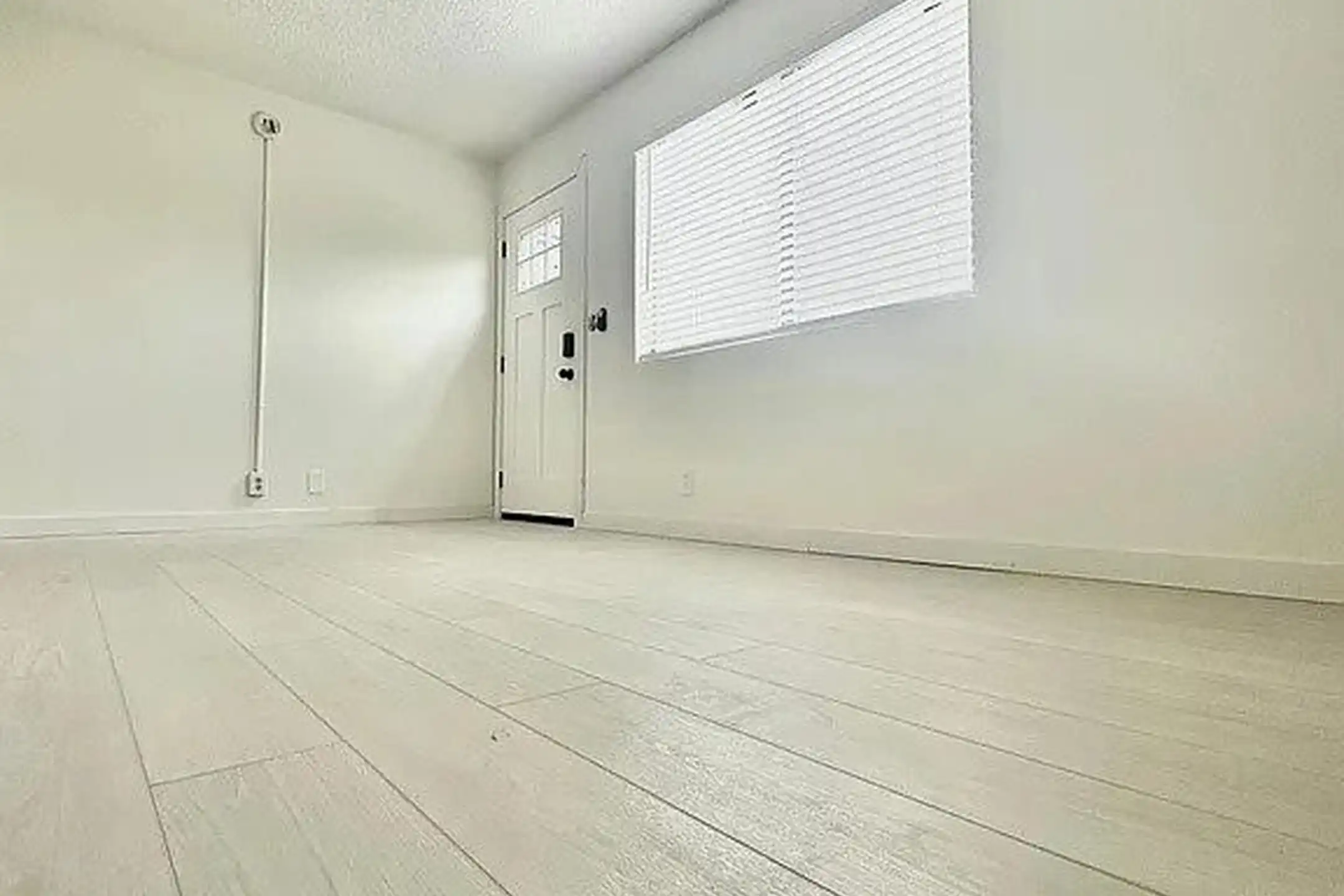 34 Ozone Ct unit 5 - Los Angeles, CA 90291 | ApartmentGuide.com