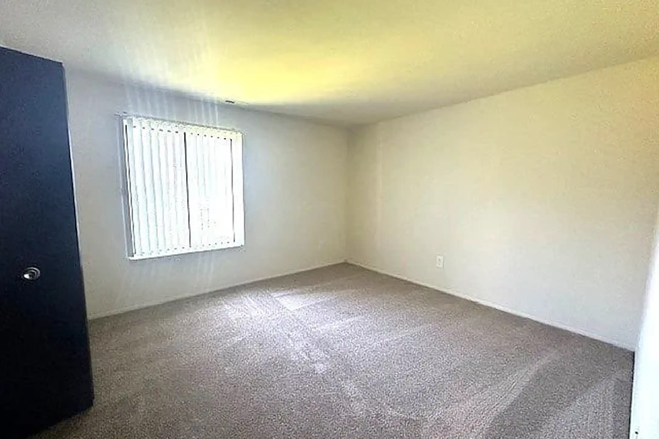 Perry Place Apartments - Grand Blanc, MI 48439 | ApartmentGuide.com