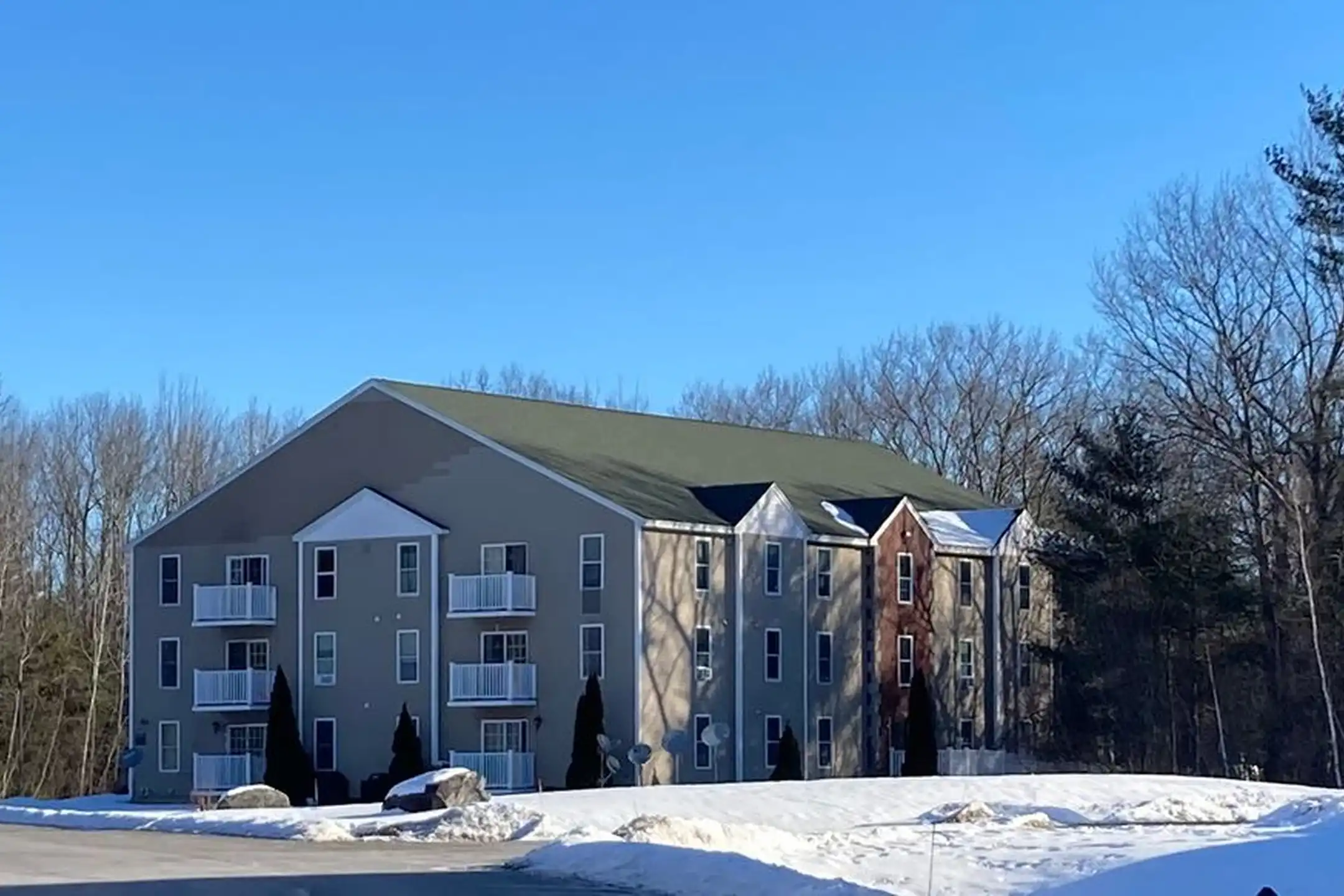 9 Elm Ct - Rochester, NH 03868 | ApartmentGuide.com