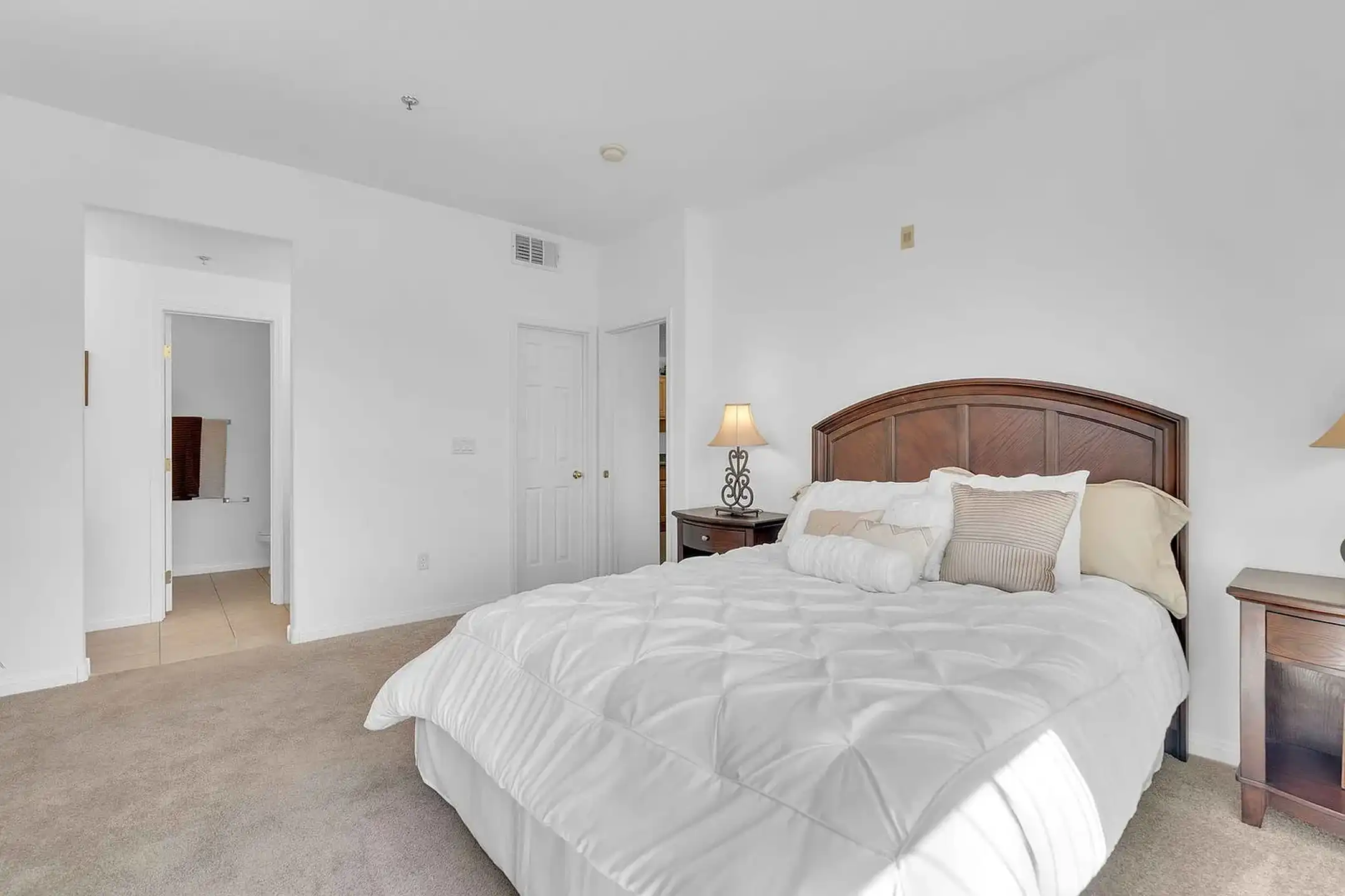 Southwest Ranch Condominiums - Las Vegas, NV 89148 | ApartmentGuide.com