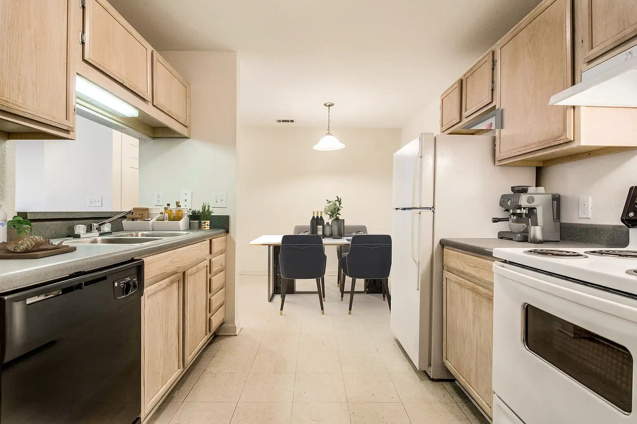 Cardinal Pointe - Rock Hill, SC 29732 | ApartmentGuide.com