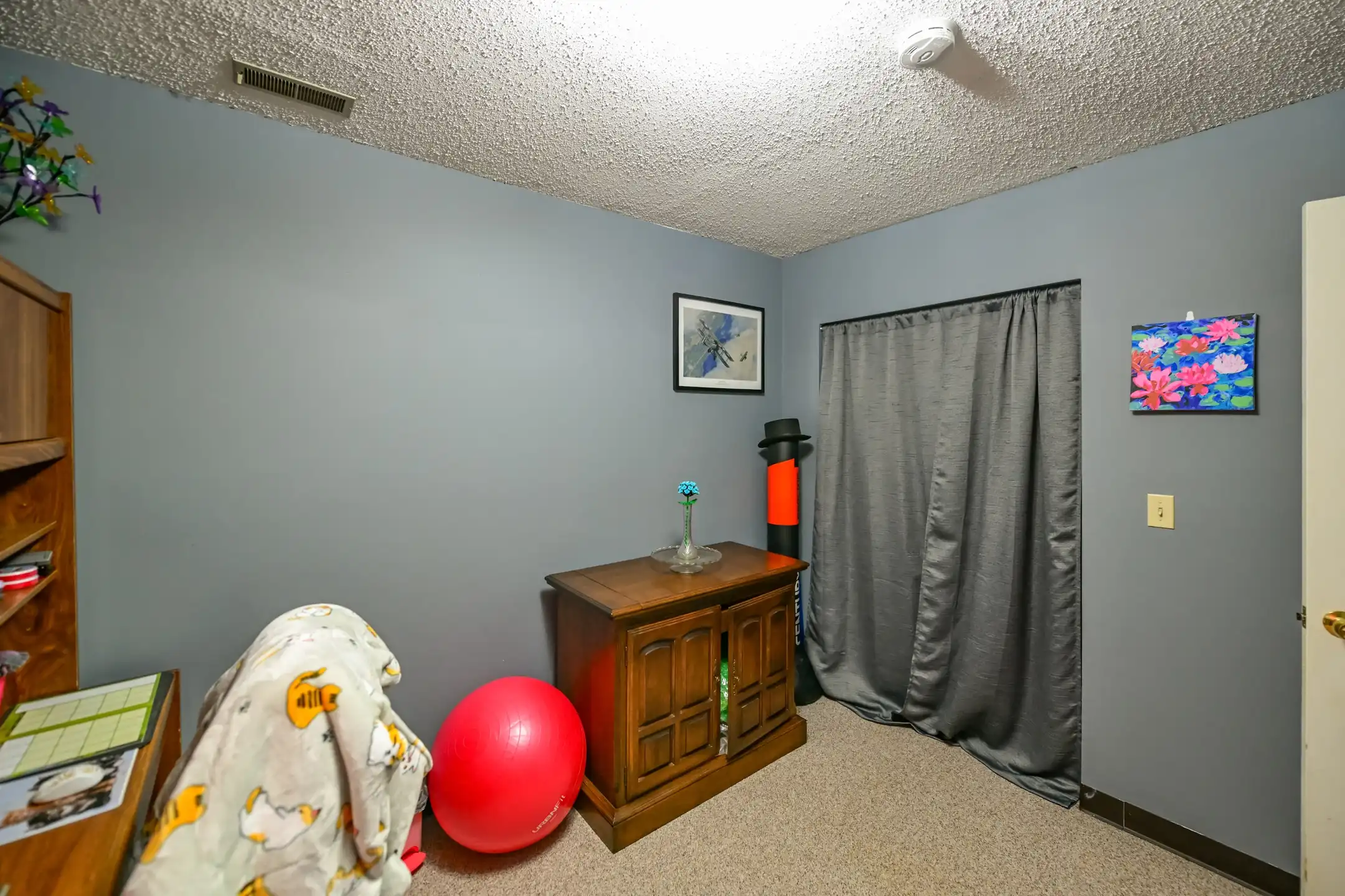 8 Pomeroy Rd unit 1APT B - Athens, OH 45701 | ApartmentGuide.com