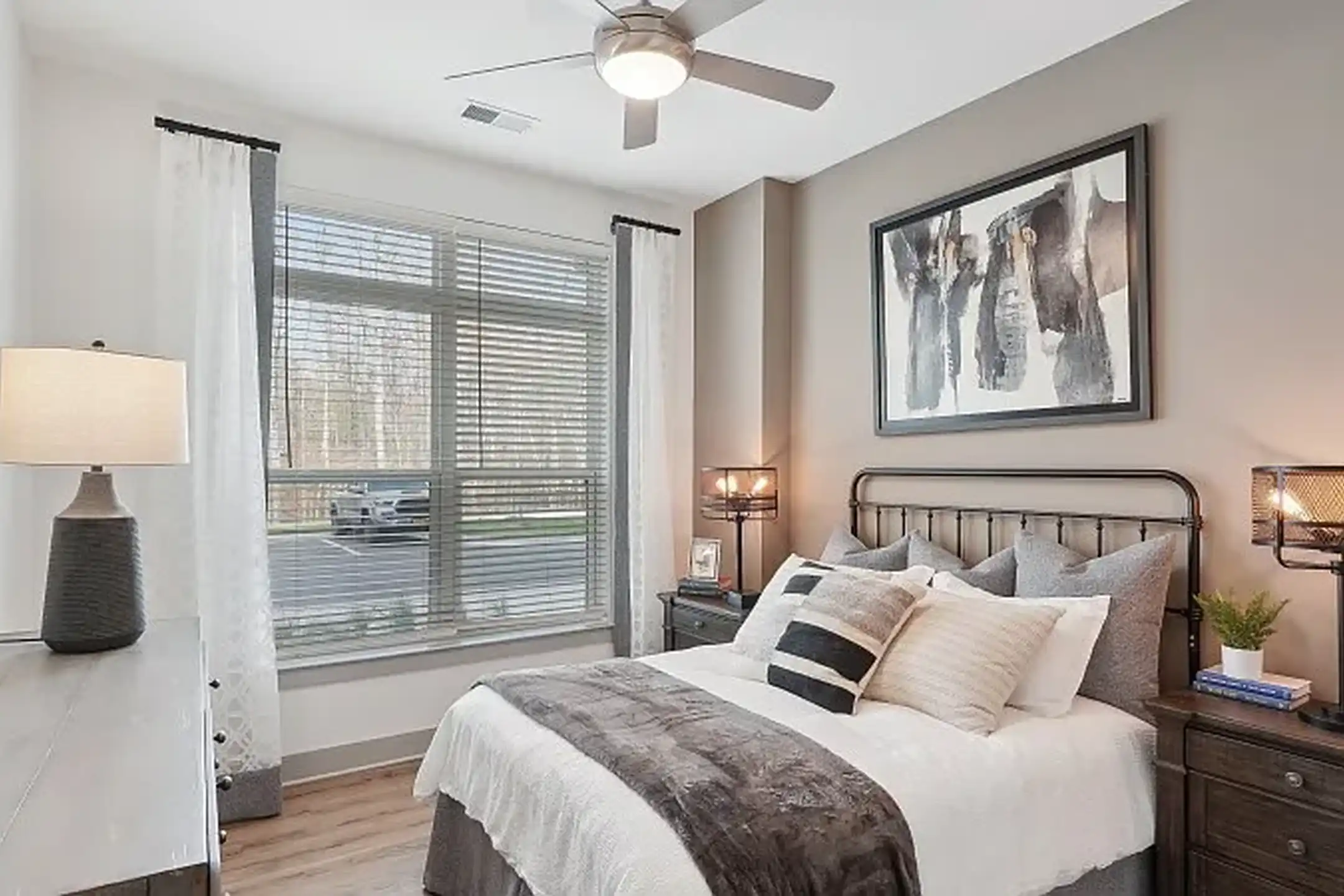 Vintage Raleigh West - Raleigh, NC 27607 | ApartmentGuide.com