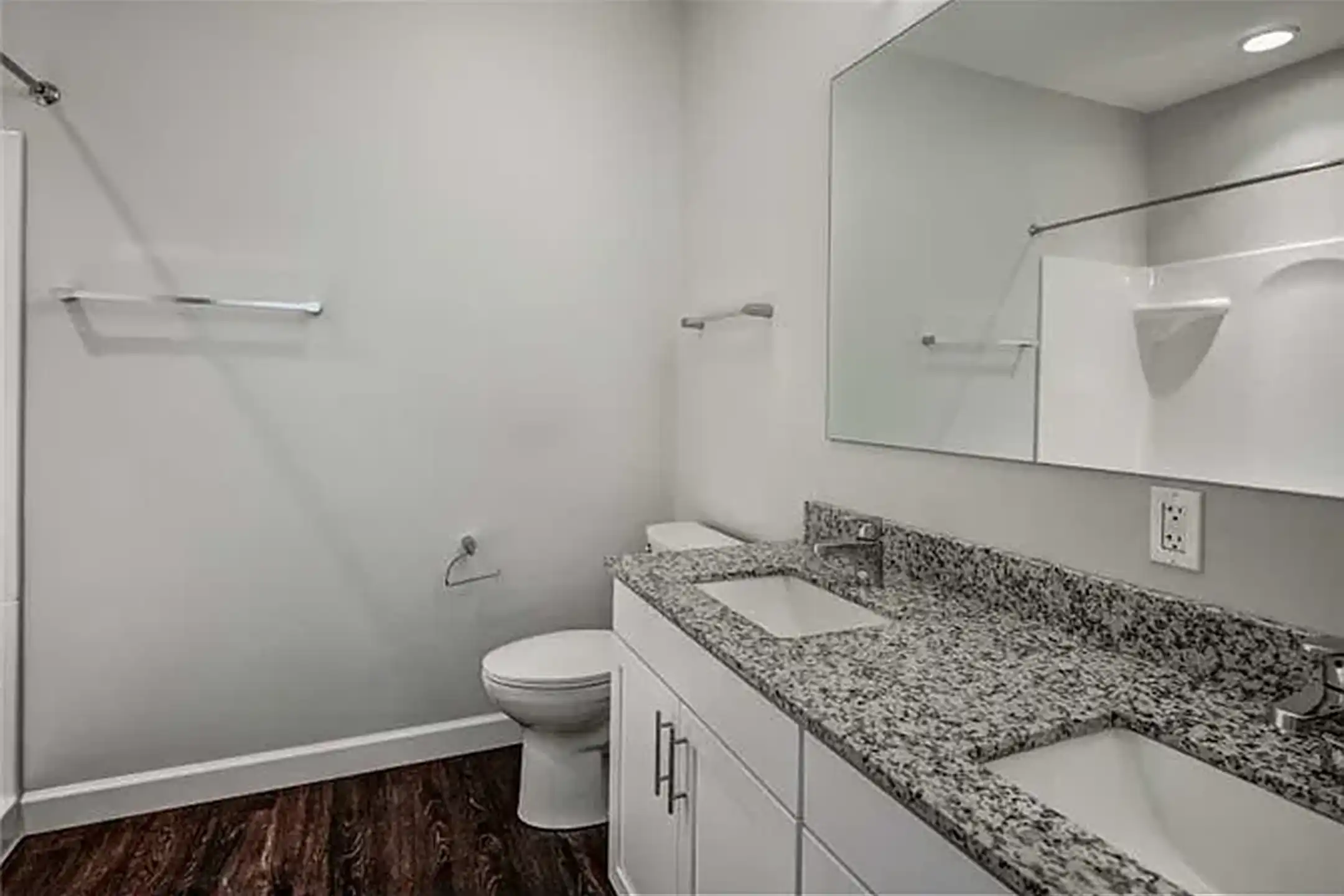 The Promenade at Founders Square - Portage, IN 46368 | ApartmentGuide.com