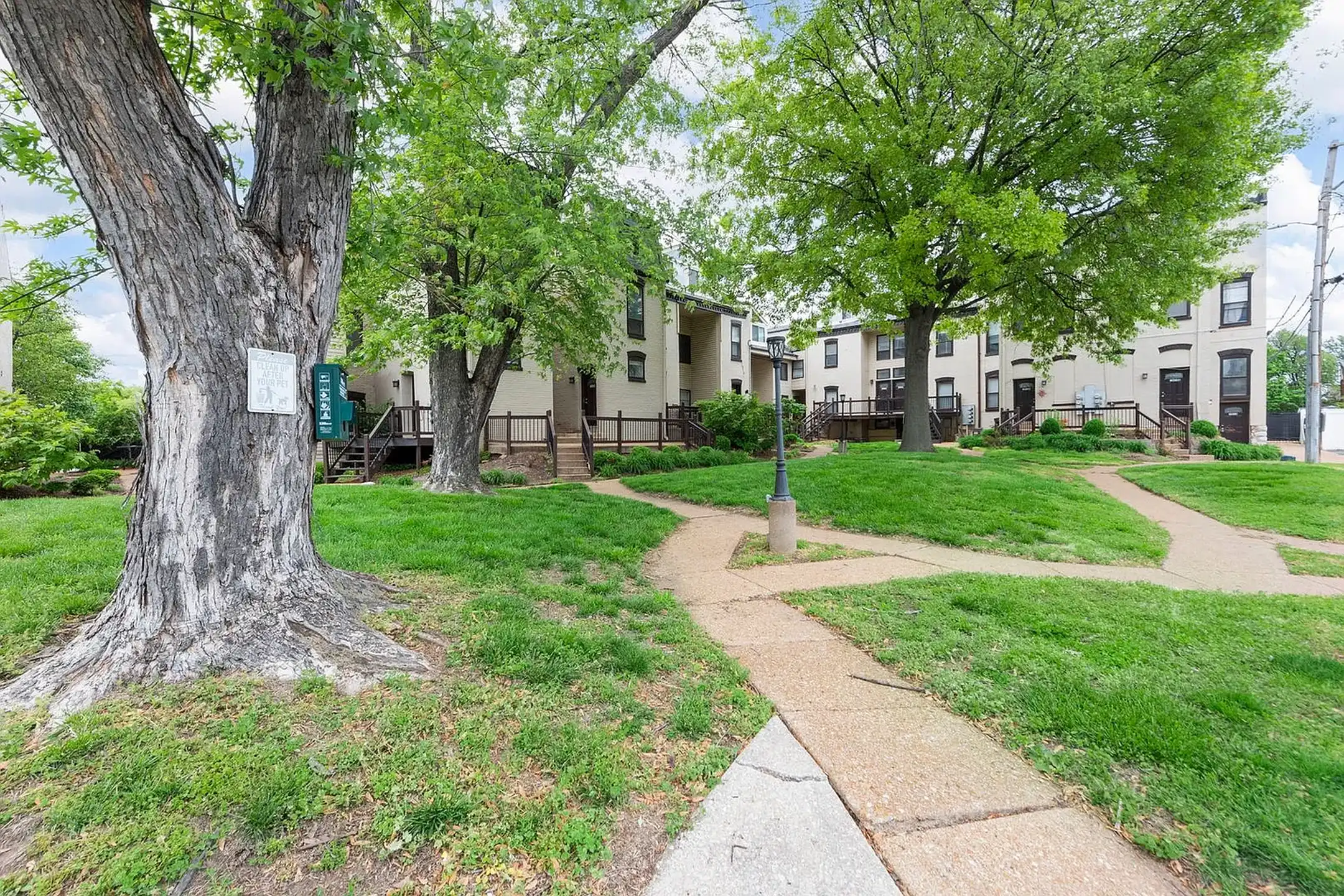 1500 Menard Apartments - Saint Louis, MO 63104 | ApartmentGuide.com