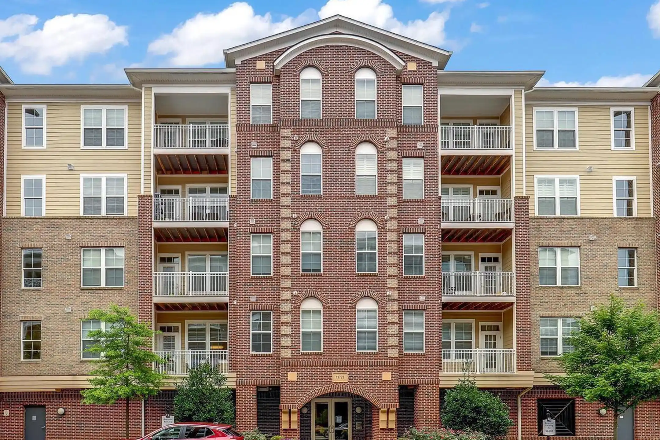 13723 Neil Armstrong Ave unit 505 - Herndon, VA 20171 | ApartmentGuide.com