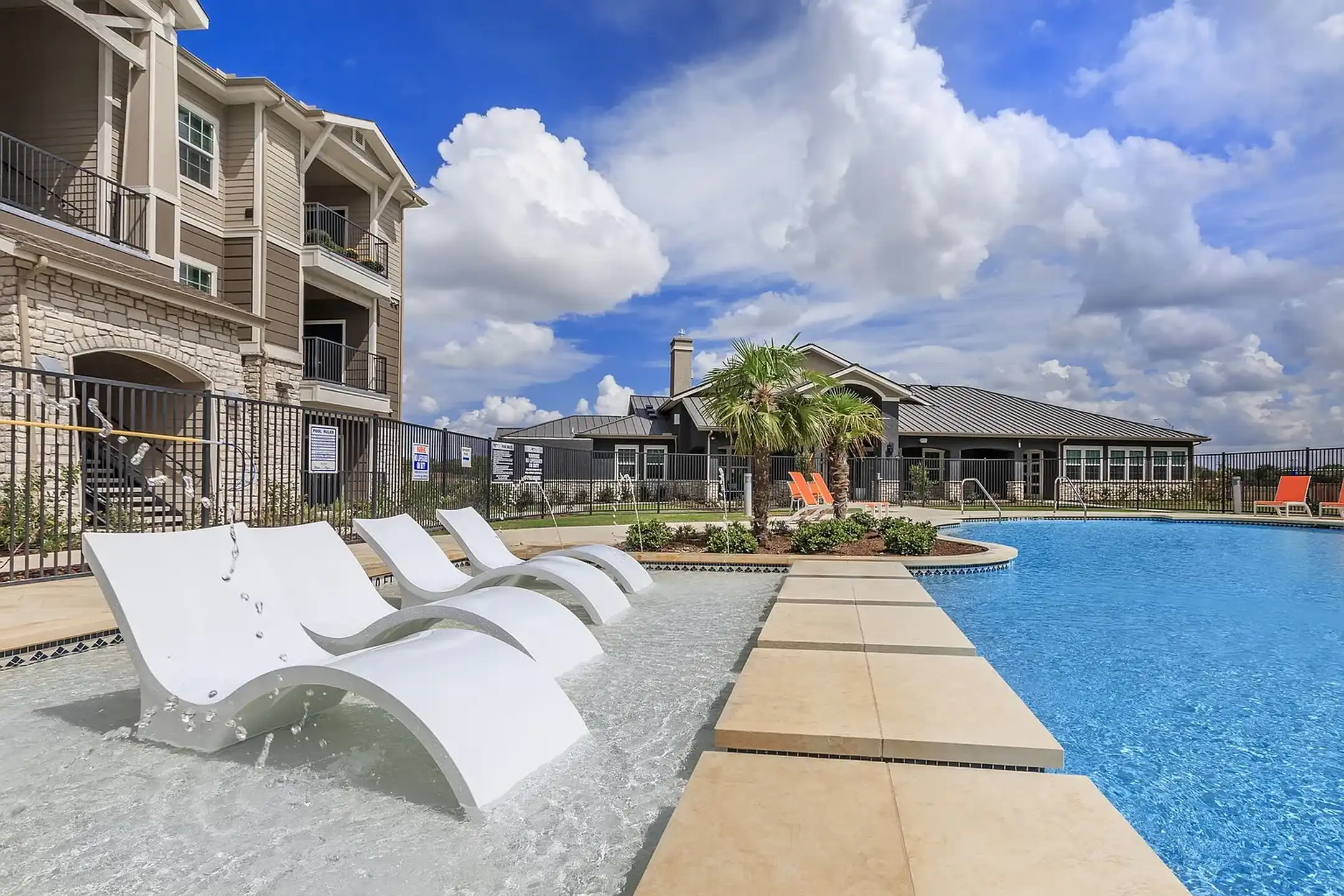 Roots at Waco - Waco, TX 76706 | ApartmentGuide.com