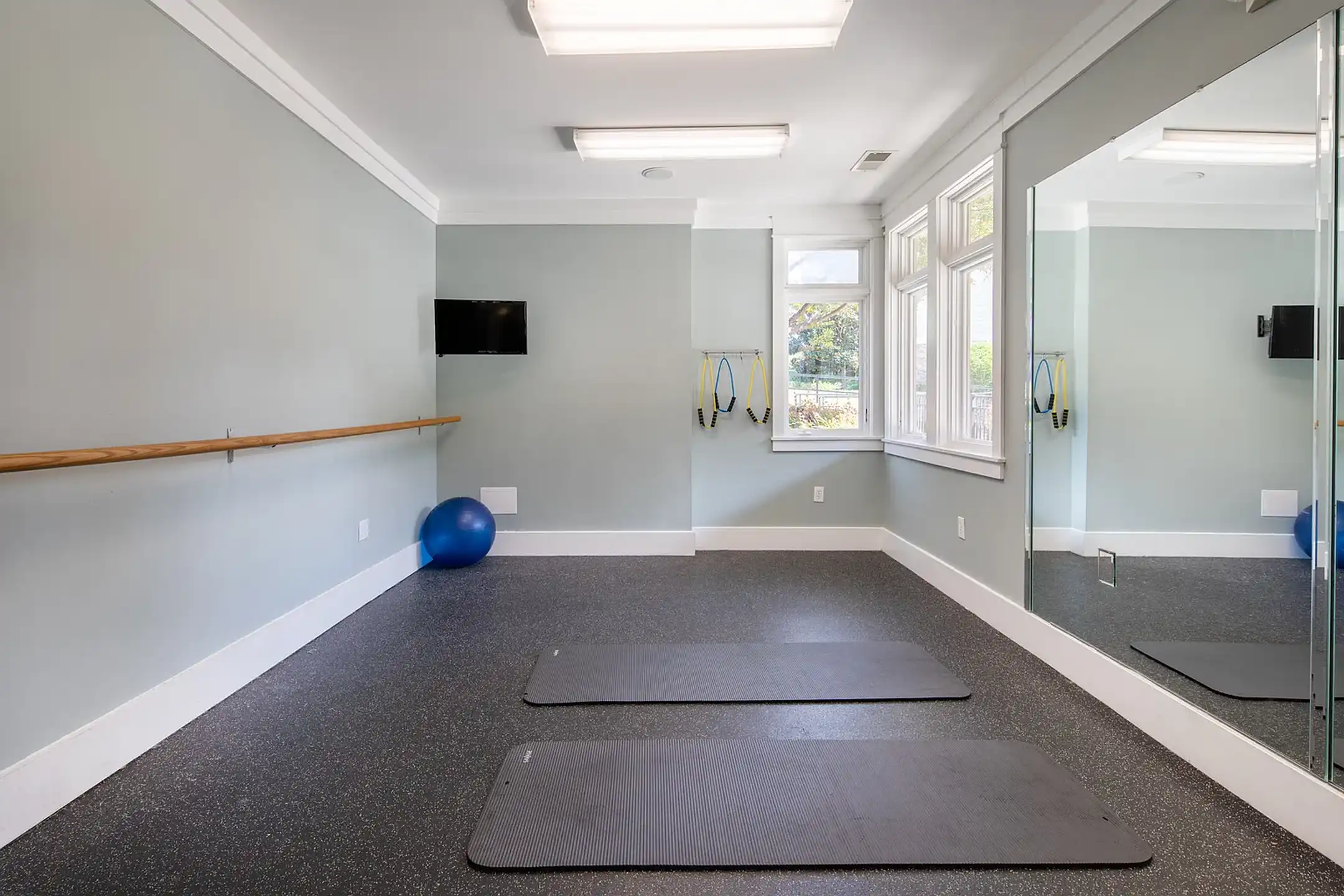 MAA Trinity - Raleigh, NC 27607 | ApartmentGuide.com