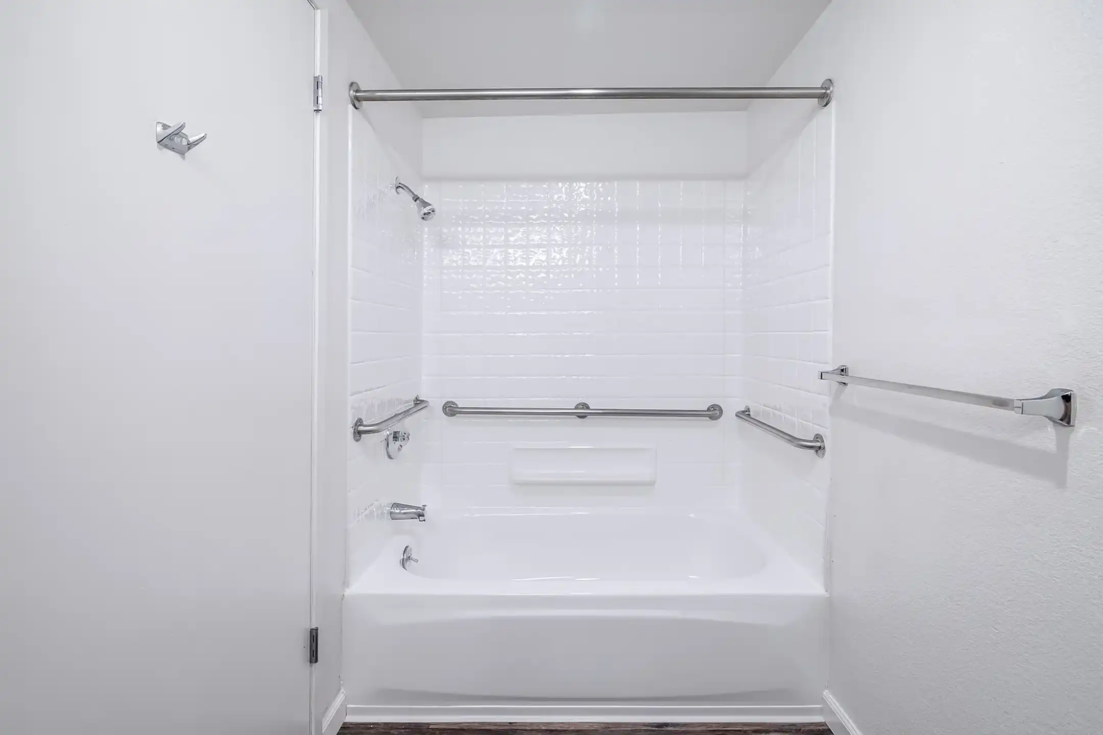 Casa Adobe Apartments - San Pablo, CA 94806 | ApartmentGuide.com