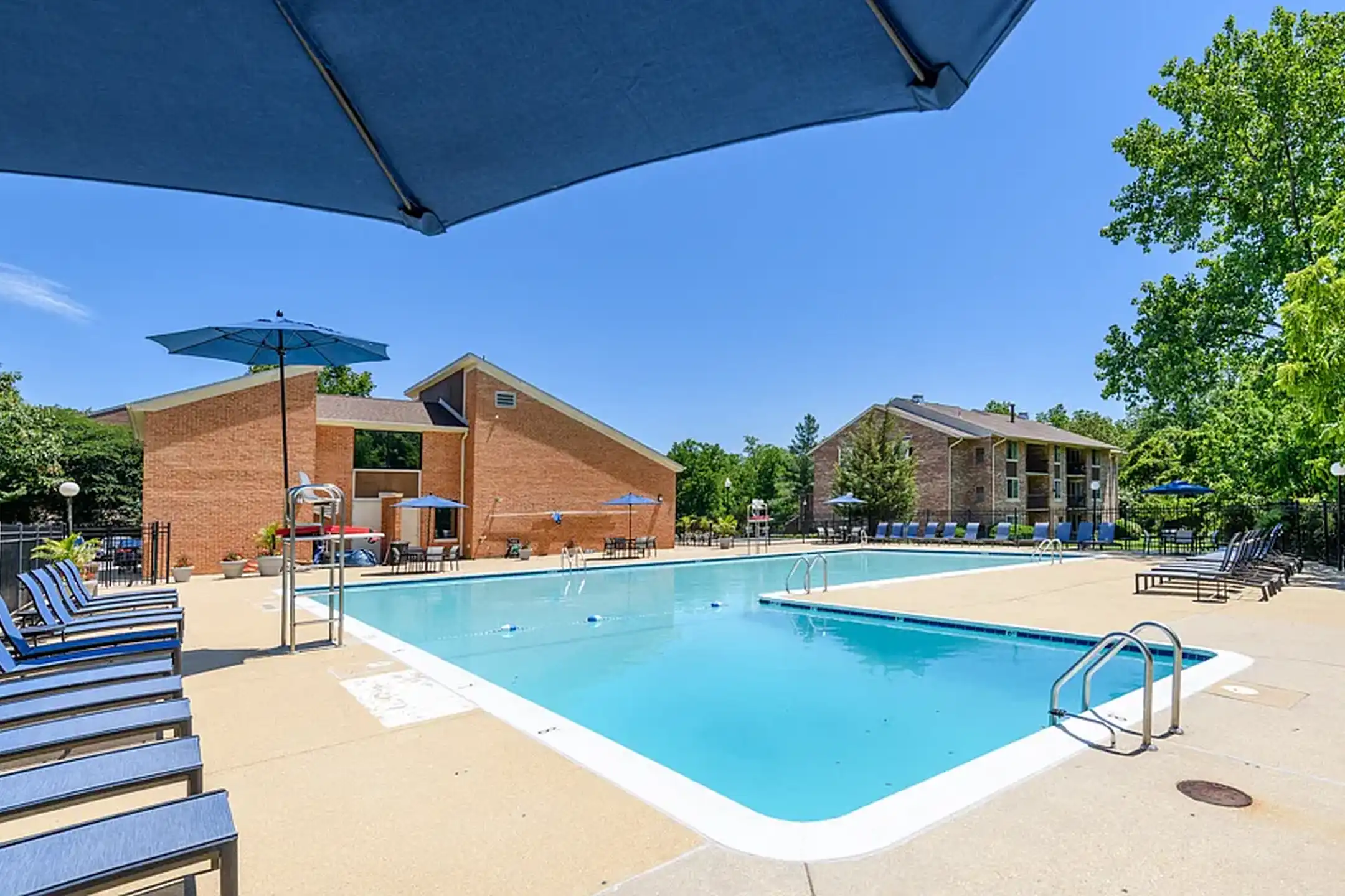 Country Place - Burtonsville, MD 20866 | ApartmentGuide.com