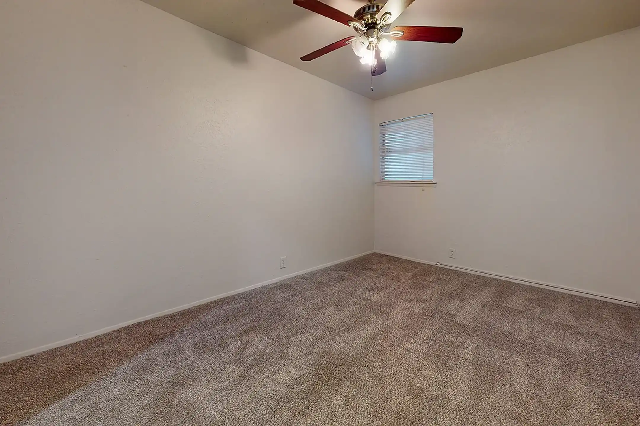 The Lillian Crossroads - Stephenville, TX 76401 | ApartmentGuide.com
