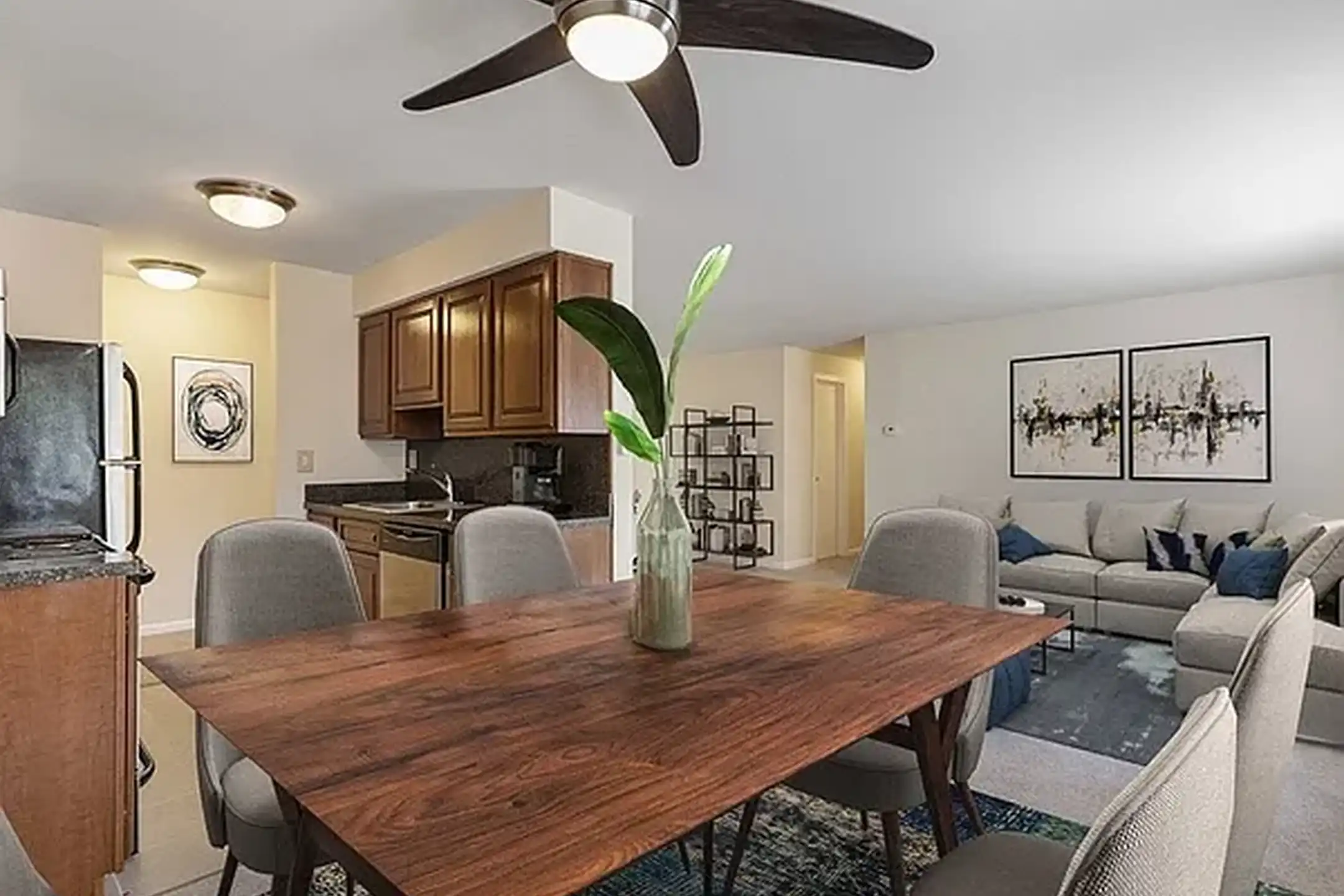 Coventry Square Apartments - Westwood, NJ 07675 | ApartmentGuide.com