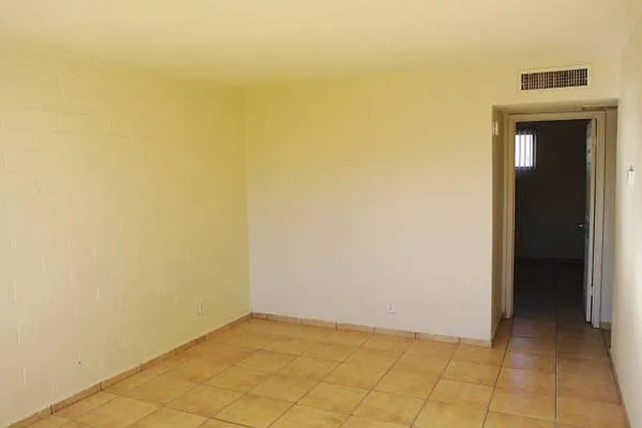 Parkside Apartments - Avondale, AZ 85323 | ApartmentGuide.com