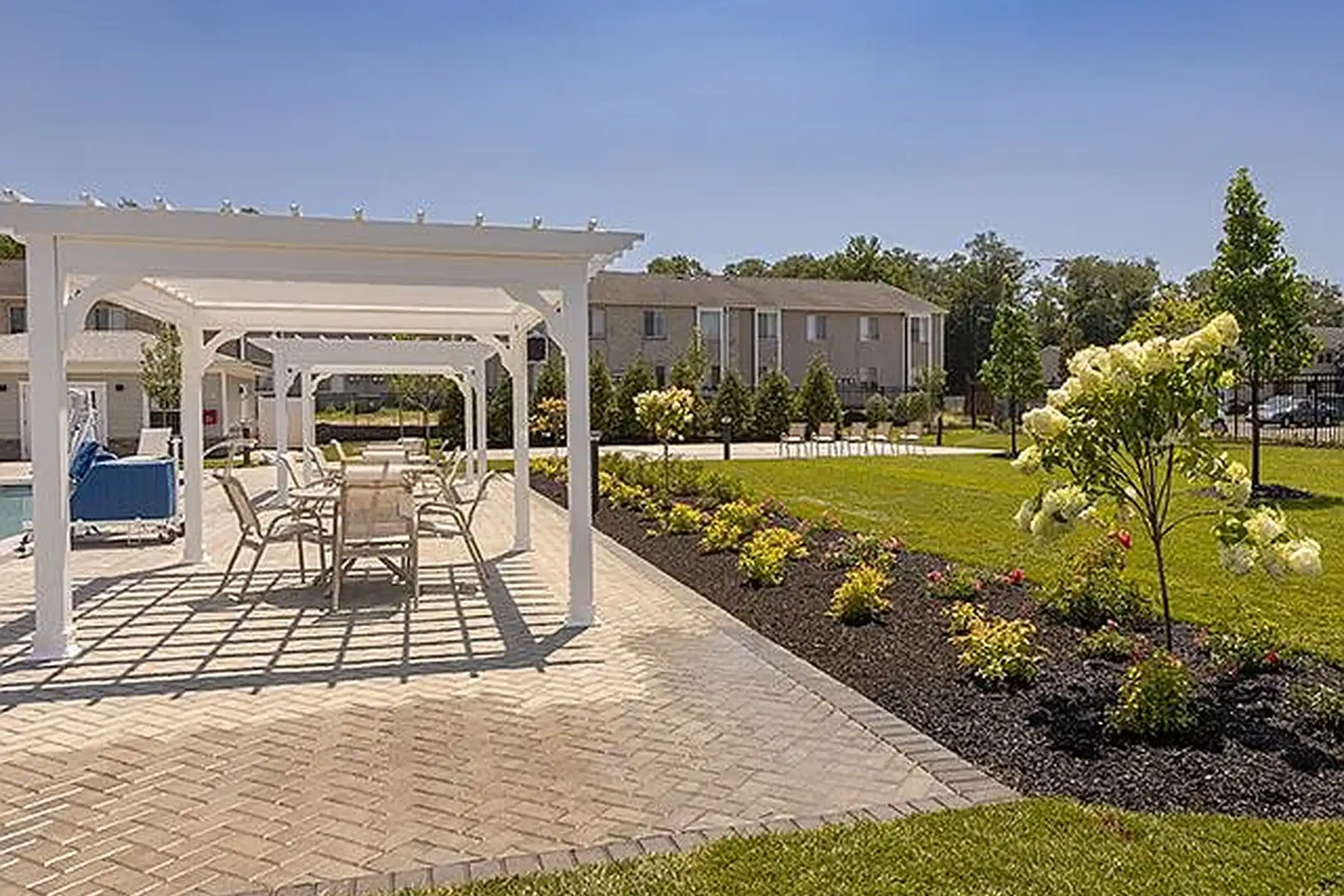 Fox Meadow Apartments - Maple Shade, NJ 08052 | ApartmentGuide.com