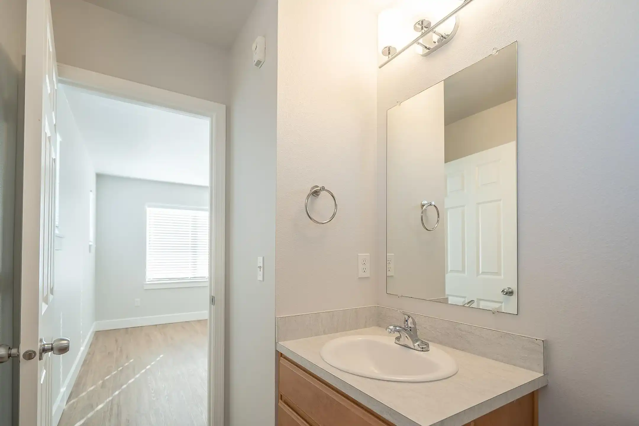 Cascade Ridge - Lebanon, OR 97355 | ApartmentGuide.com