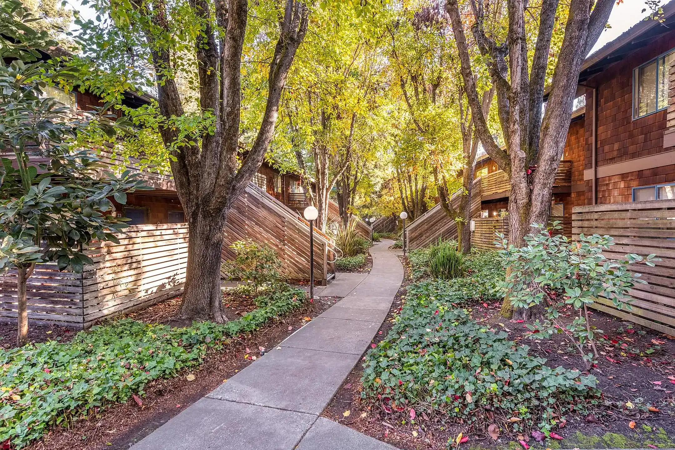 Coddingtown Mall Apartments - Santa Rosa, CA 95401 | ApartmentGuide.com
