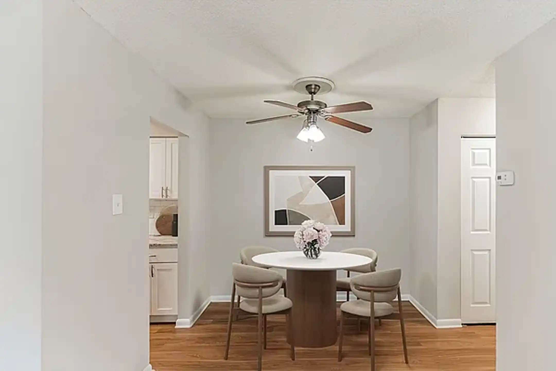 Ramblewood Village - Mount Laurel, NJ 08054 | ApartmentGuide.com